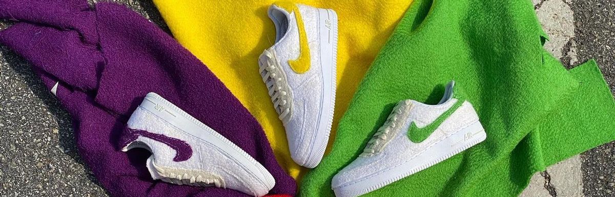 Dark Phil Knight: Clothing, Shoes & Accessories | WHAT’S ON THE STAR?