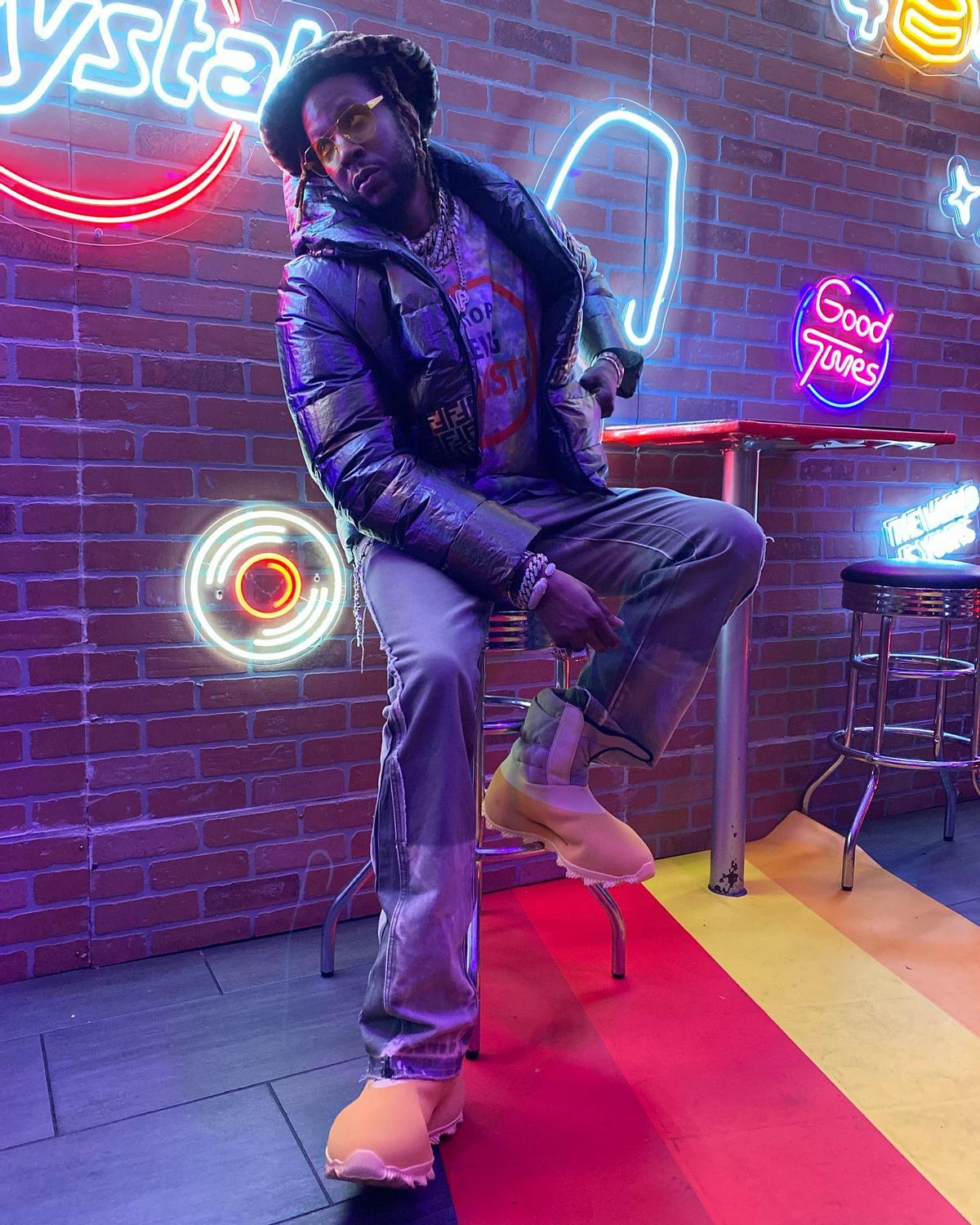 2 Chainz Outfit from February 2, 2022 | WHAT’S ON THE STAR?