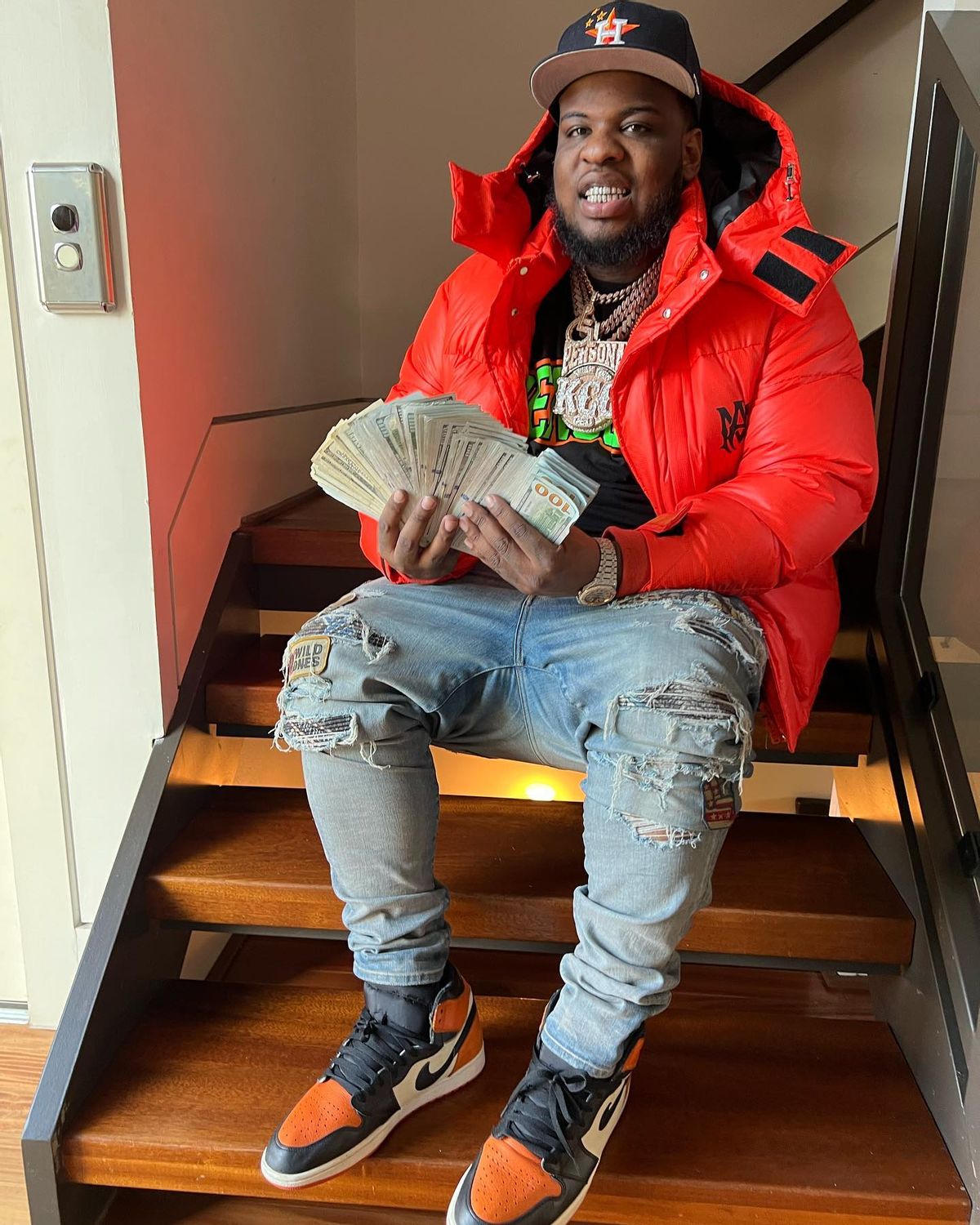 Maxo Kream Outfit from February 2, 2022 | WHAT’S ON THE STAR?