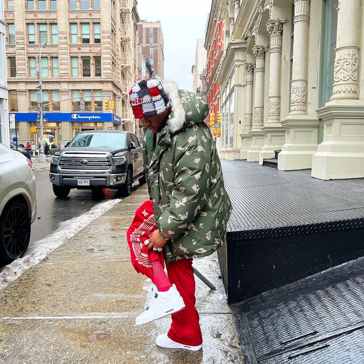 HitBoy Outfit from February 4, 2022 | WHAT’S ON THE STAR?