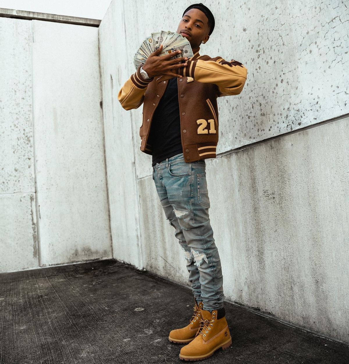 Funny Mike Outfit from February 7, 2022 | WHAT’S ON THE STAR?