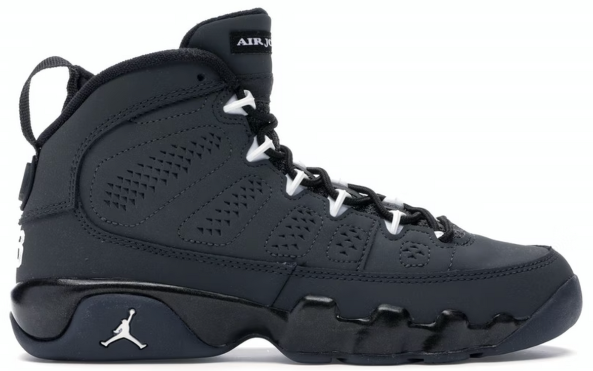 Jordan Air Jordan 9 Retro Anthracite | WHAT’S ON THE STAR?