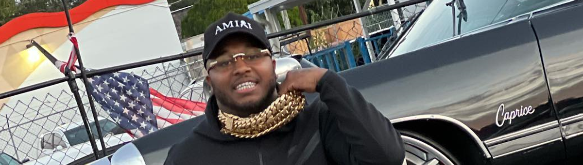 Big Smooth: Outfits, Clothes, Style and Fashion | WHAT’S ON THE STAR?