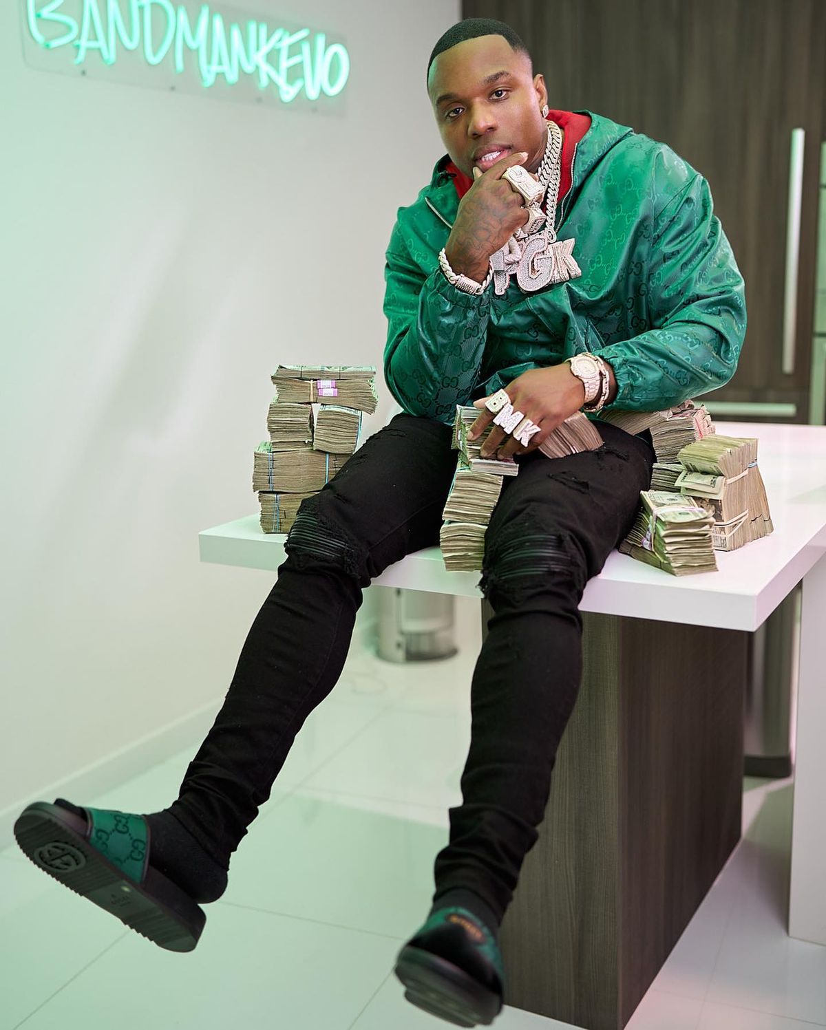BandMan Kevo Outfit from February 13, 2022 | WHAT’S ON THE STAR?