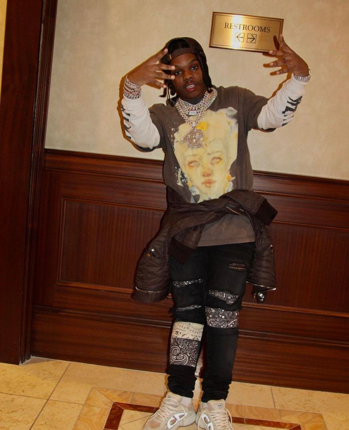 42 Dugg Outfit from February 21, 2022 | WHAT’S ON THE STAR?