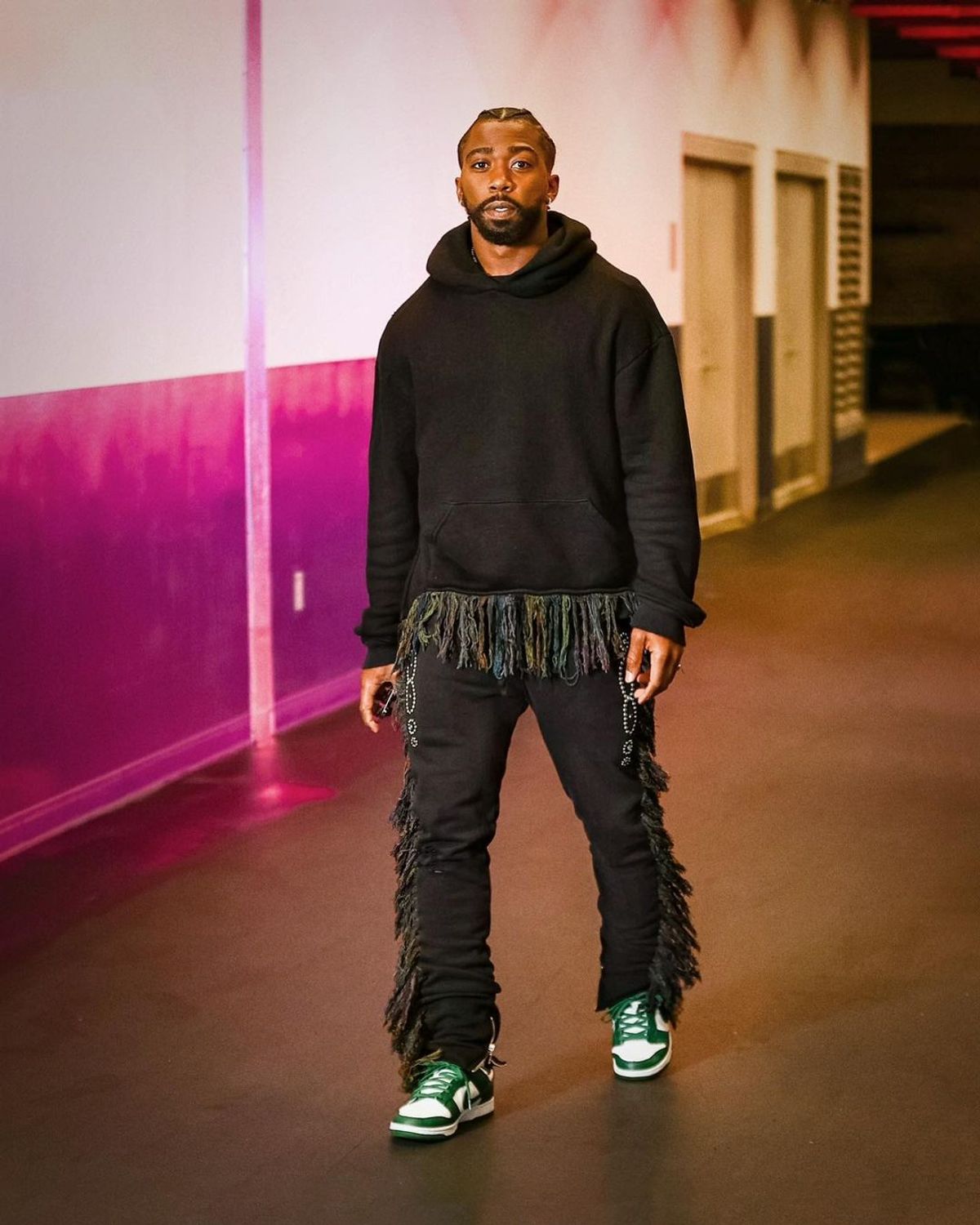 Tyrod Taylor Outfit from February 23, 2022 | WHAT’S ON THE STAR?