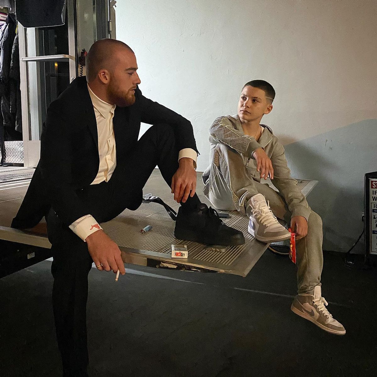 Javon Walton Outfit from March 1, 2022 | WHAT’S ON THE STAR?