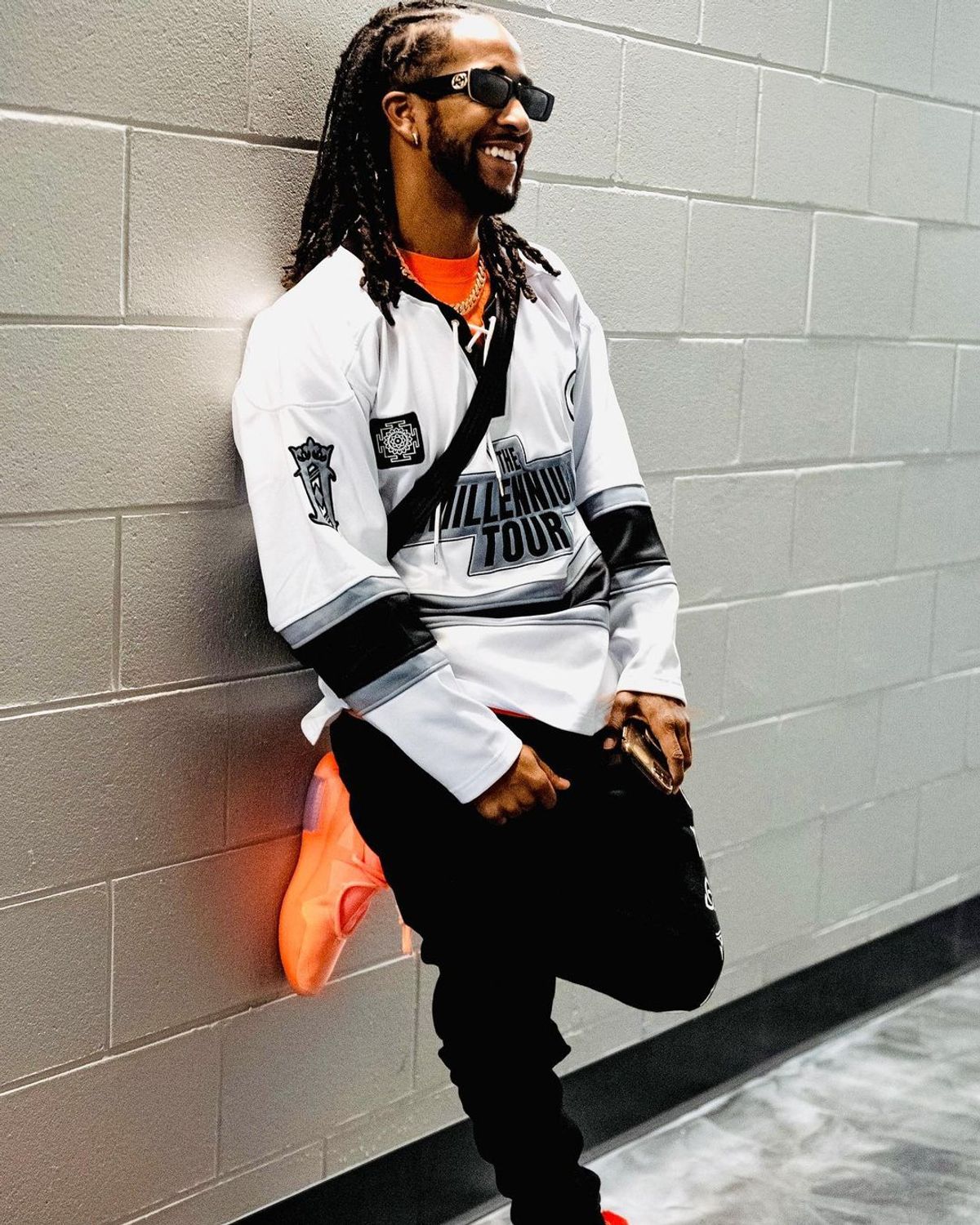 Omarion Merch: Clothing, Shoes & Accessories | WHAT’S ON THE STAR?