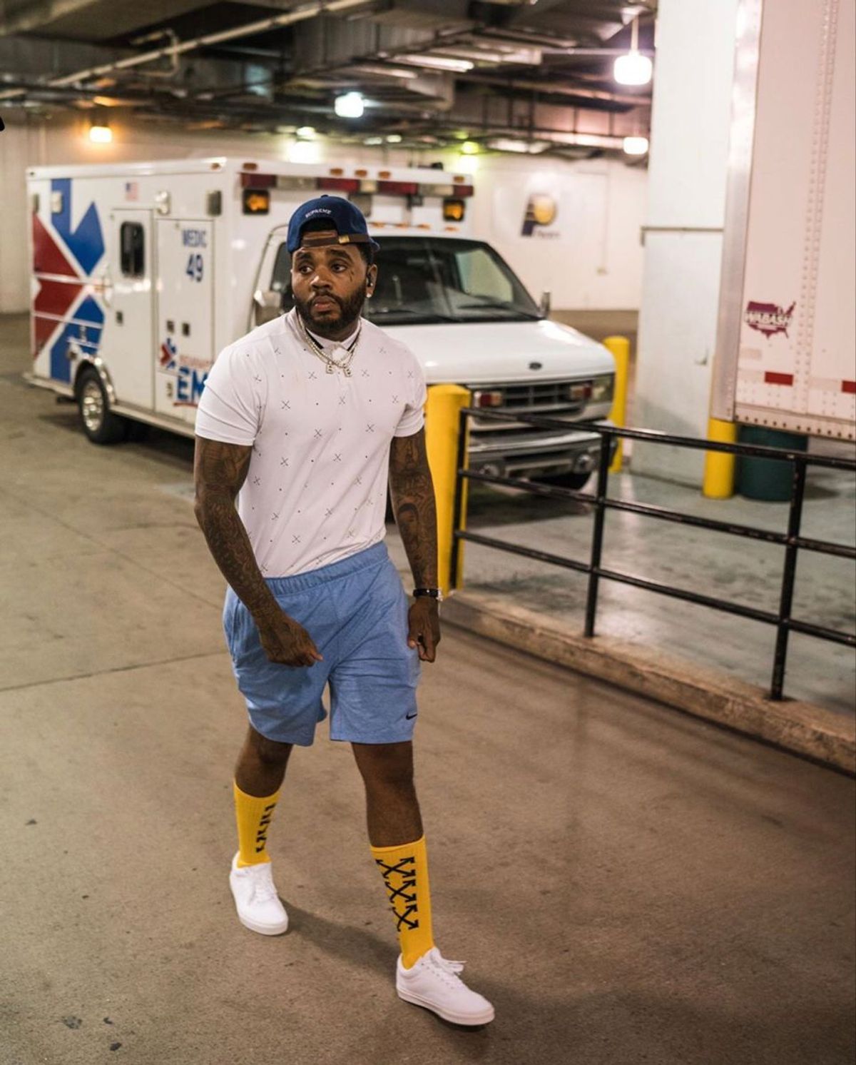 Kevin Gates Outfit from February 6, 2022 | WHAT’S ON THE STAR?