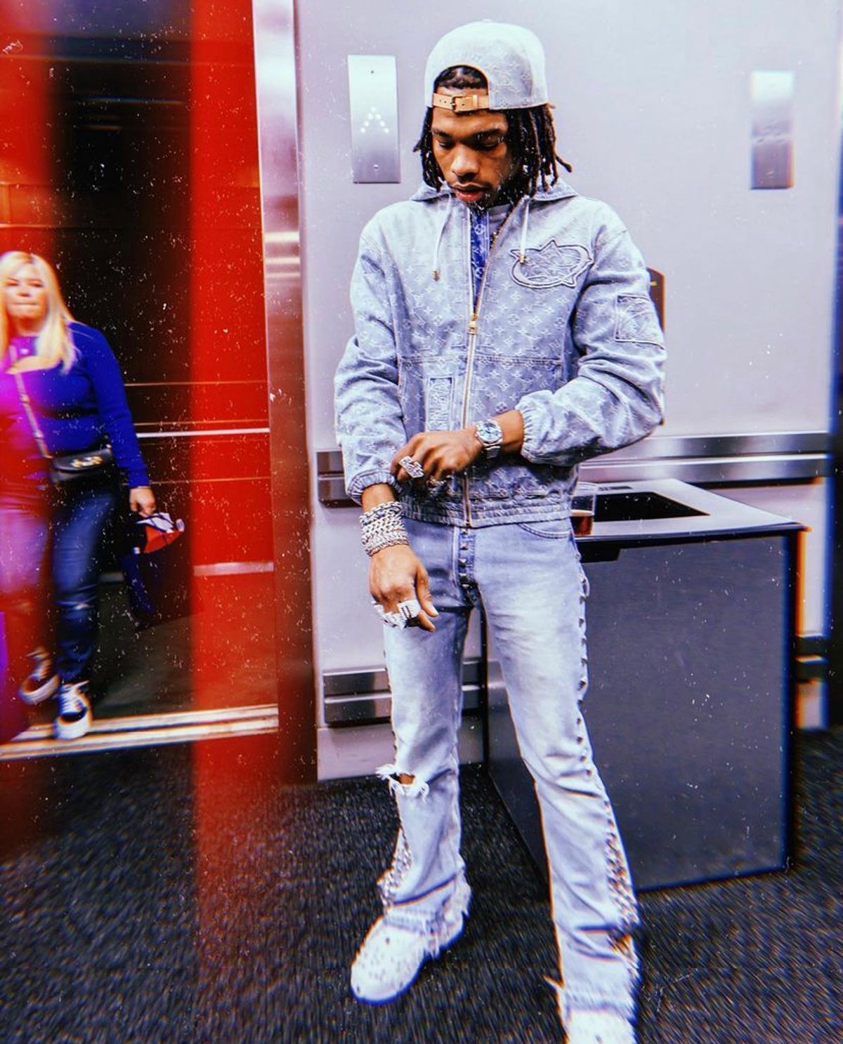 Lil Baby Outfit from March 11, 2022 | WHAT’S ON THE STAR?