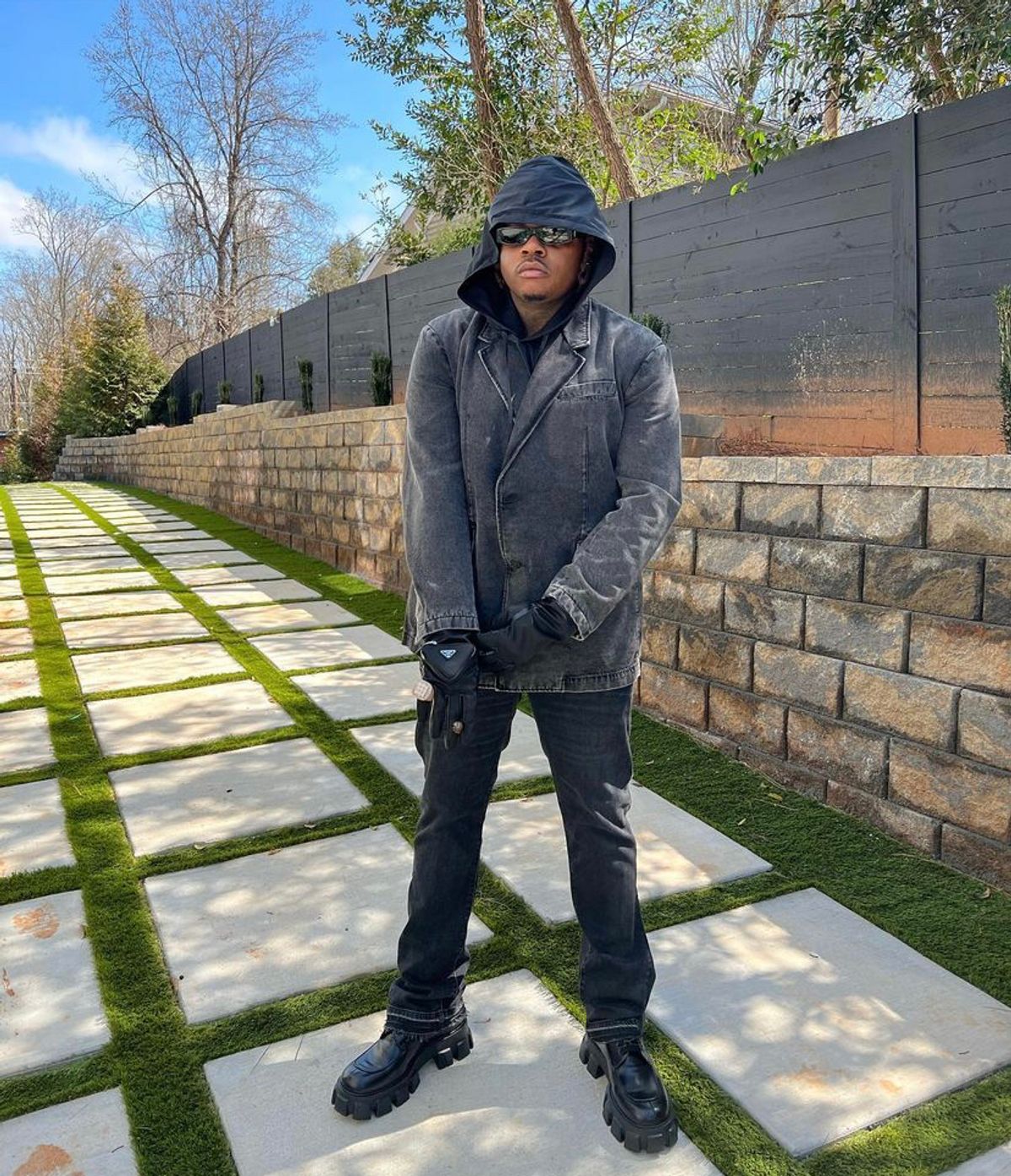 Gunna Outfit from March 10, 2022 | WHAT’S ON THE STAR?