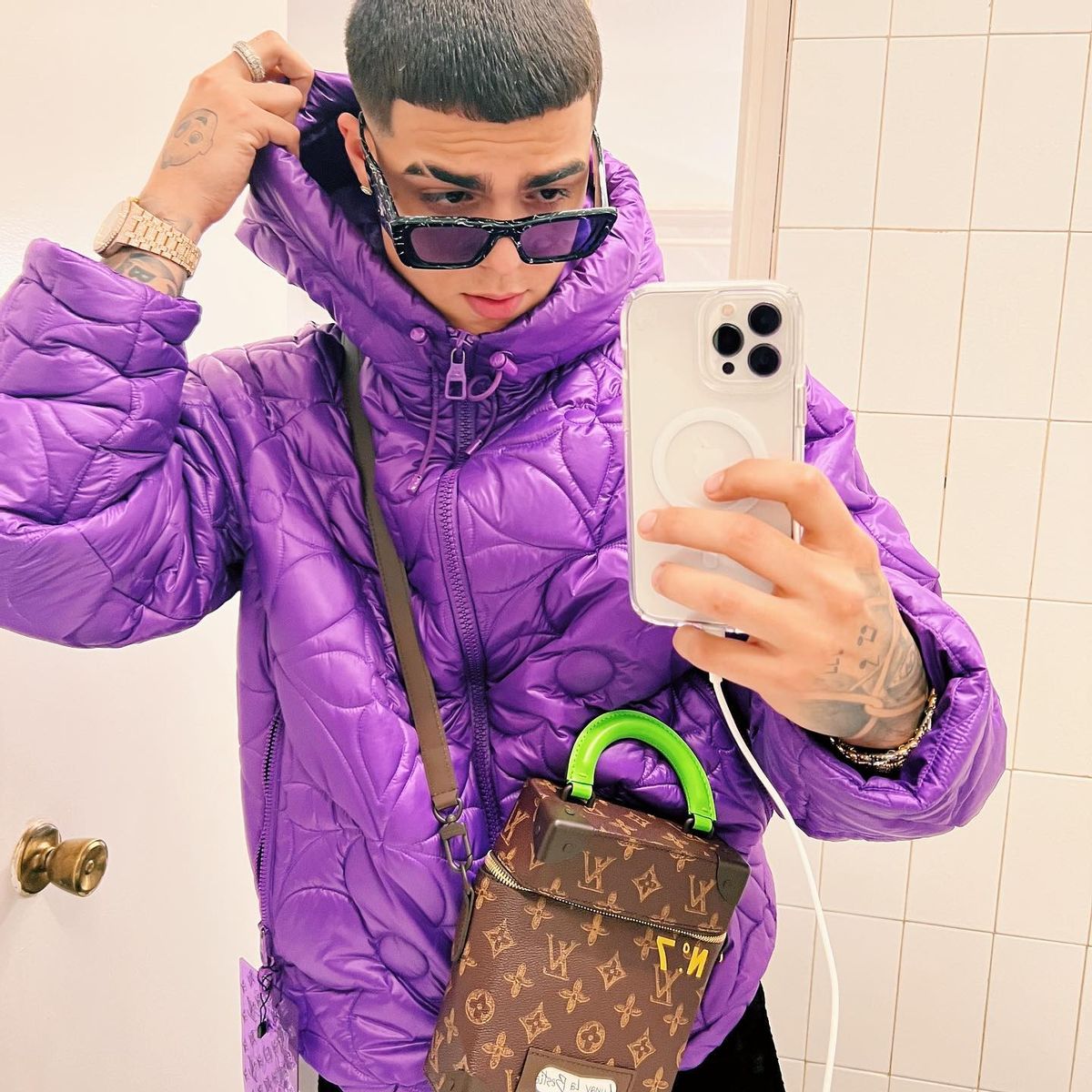 Lunay Outfit from March 17, 2022 | WHAT’S ON THE STAR?