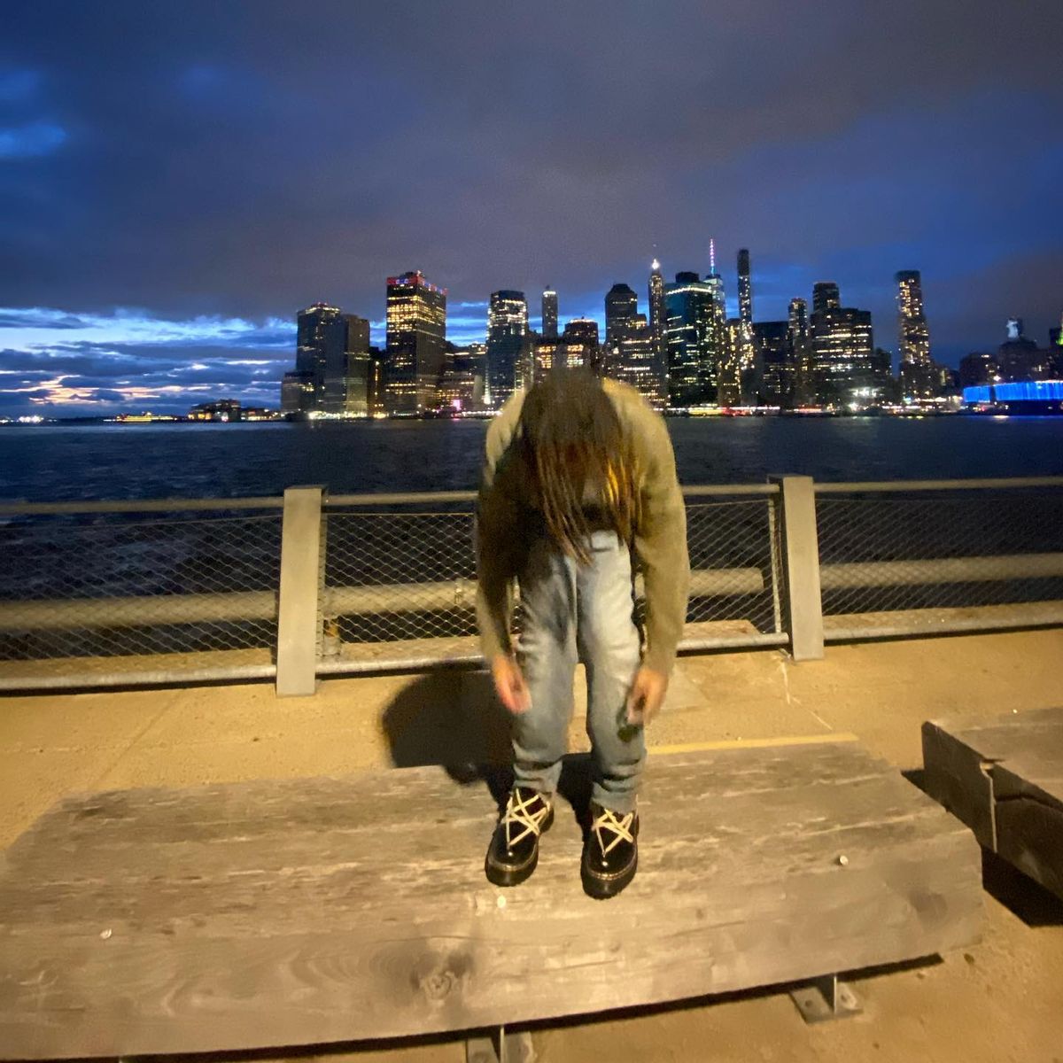 Maajins Outfit from March 21, 2022 | WHAT’S ON THE STAR?