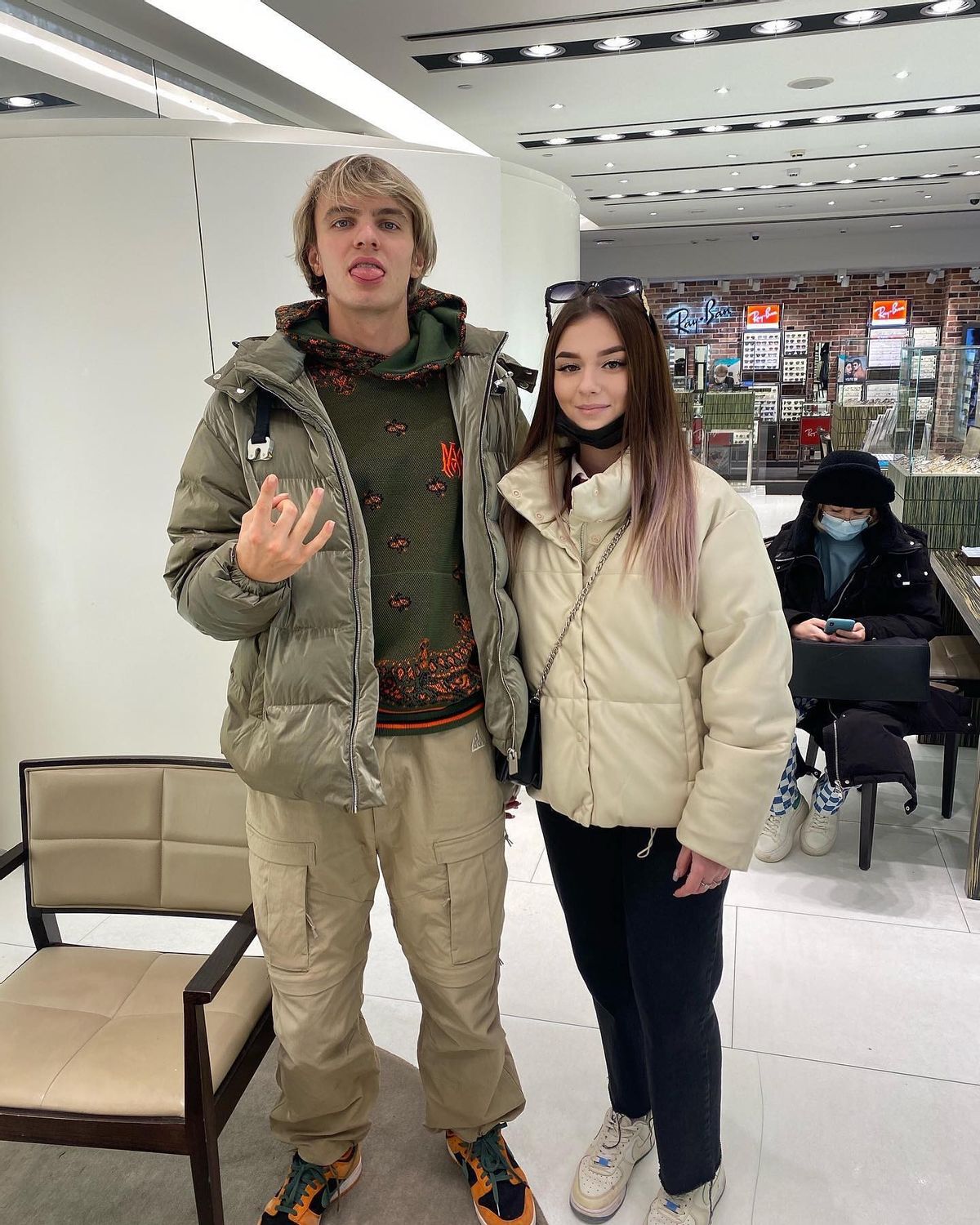 MAYOT Outfit from February 15, 2022 | WHAT’S ON THE STAR?