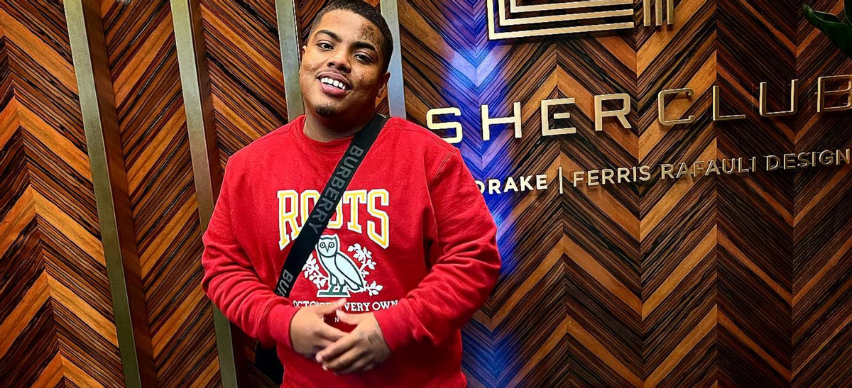 Smiley: Outfits, Clothes, Style and Fashion | WHAT’S ON THE STAR?