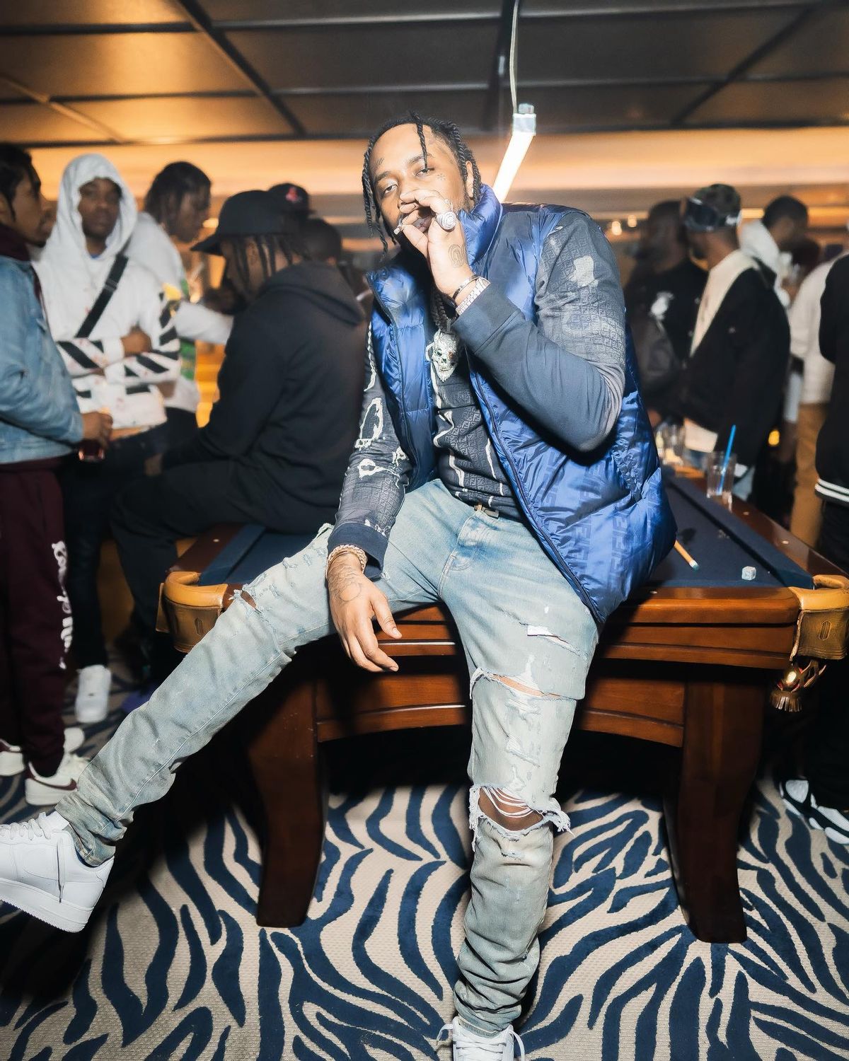 Fivio Foreign Outfit from March 29, 2022 | WHAT’S ON THE STAR?