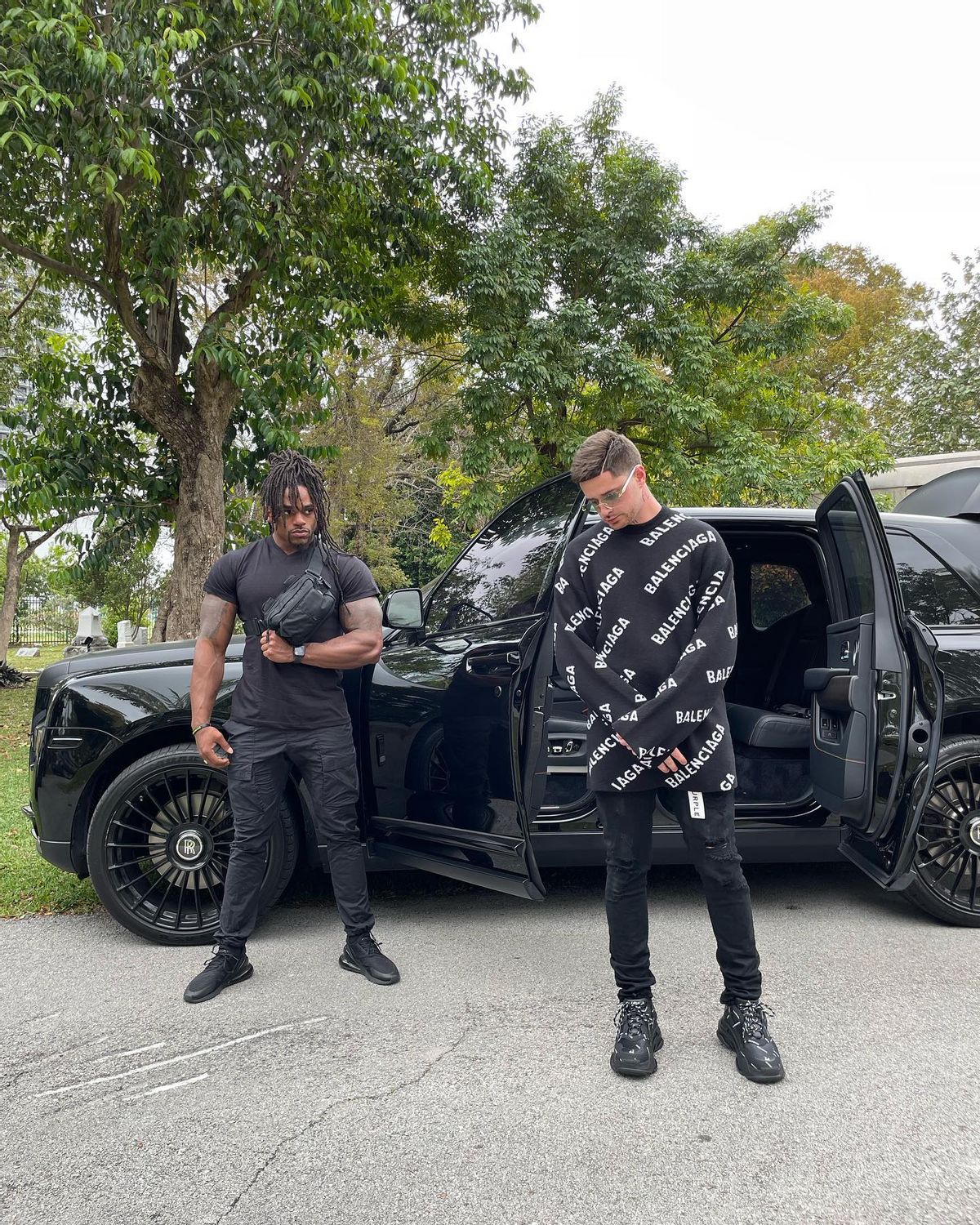 ItsWill Outfit from March 14, 2022 | WHAT’S ON THE STAR?