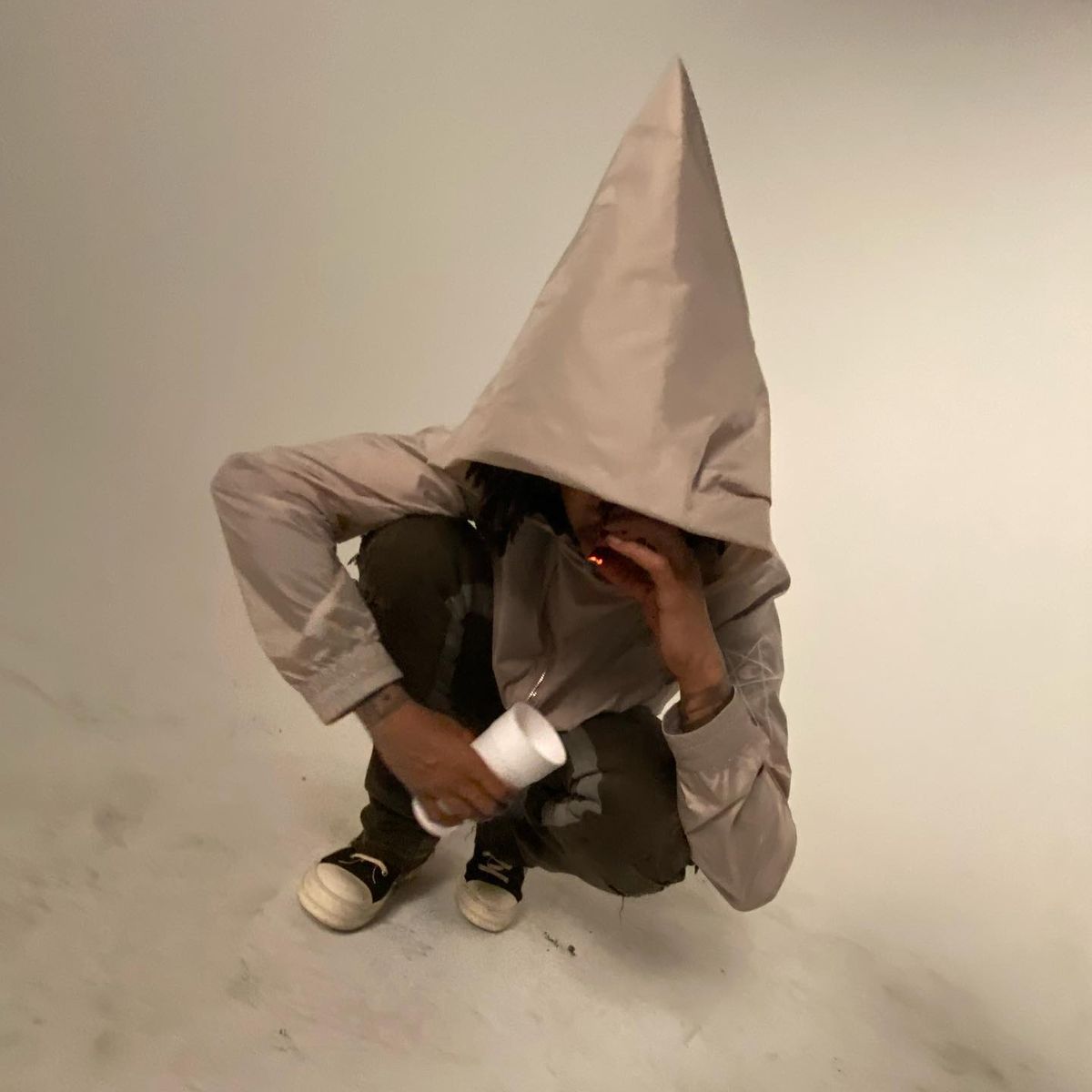 Zelly Ocho Outfit from February 18, 2022 | WHAT’S ON THE STAR?