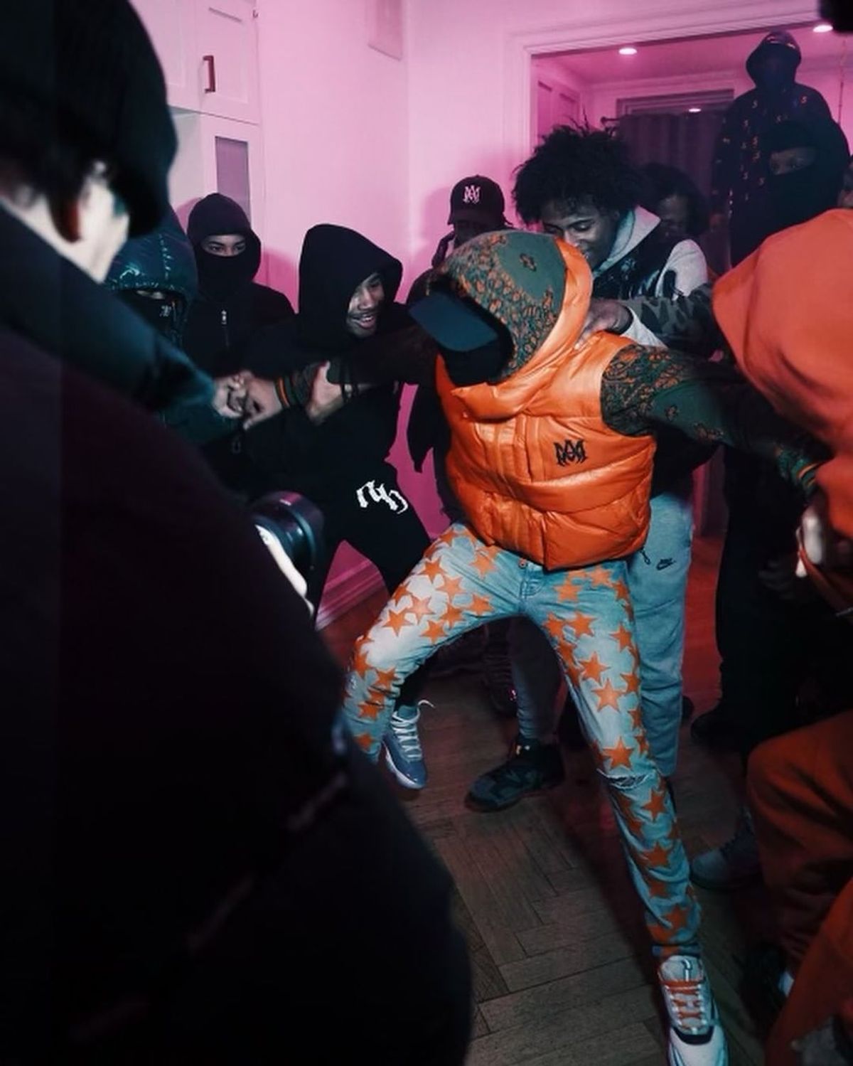 Dougie B Outfit from January 11, 2022 | WHAT’S ON THE STAR?