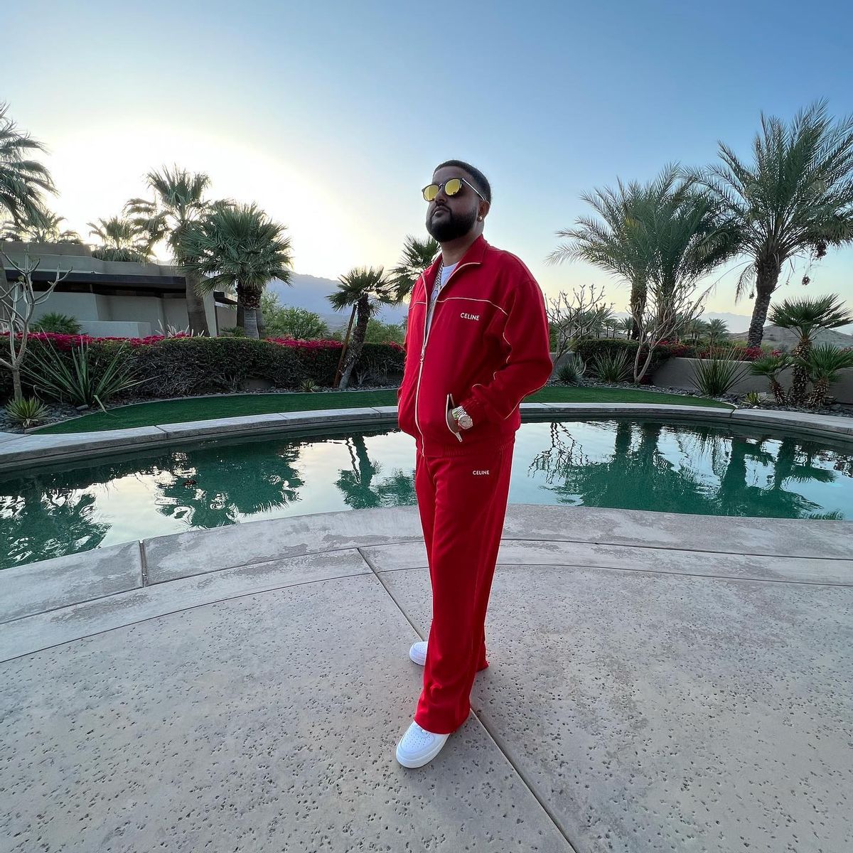 Nav Outfit from April 18, 2022 | WHAT’S ON THE STAR?