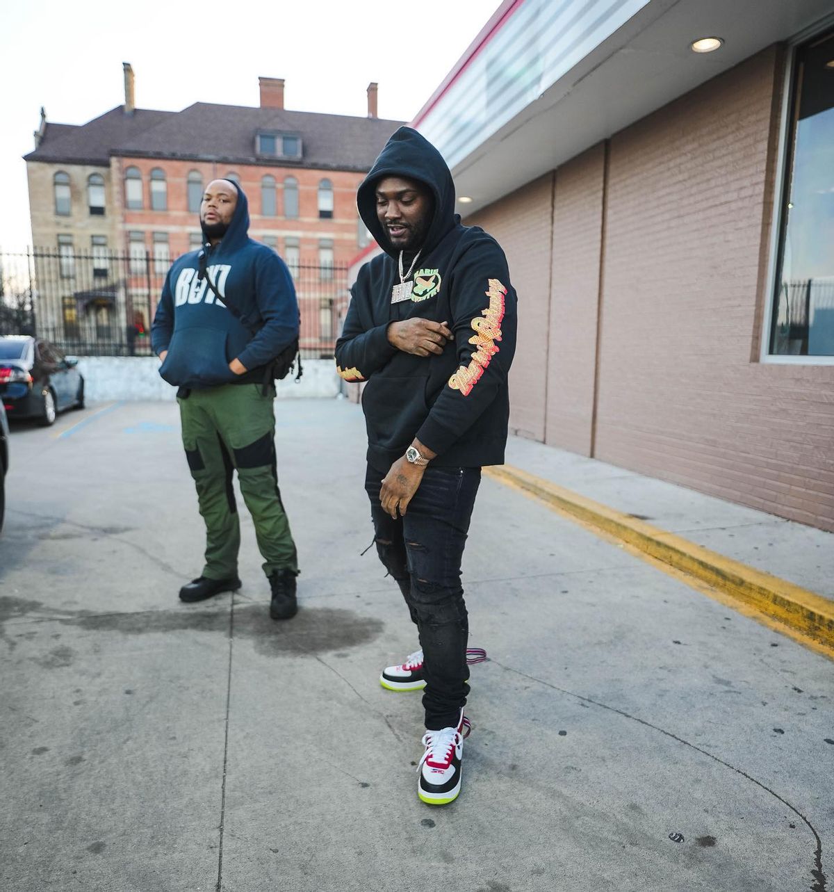 Peezy Outfit from April 18, 2022 | WHAT’S ON THE STAR?