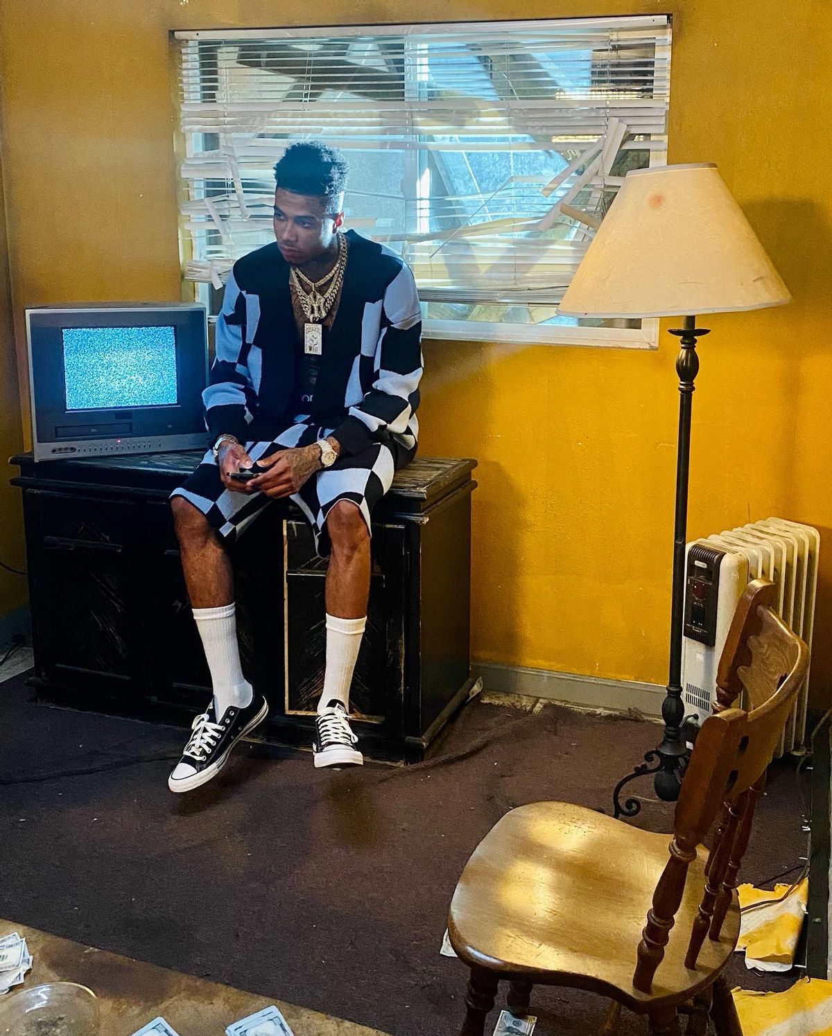 Blueface Outfit from April 19, 2022 | WHAT’S ON THE STAR?