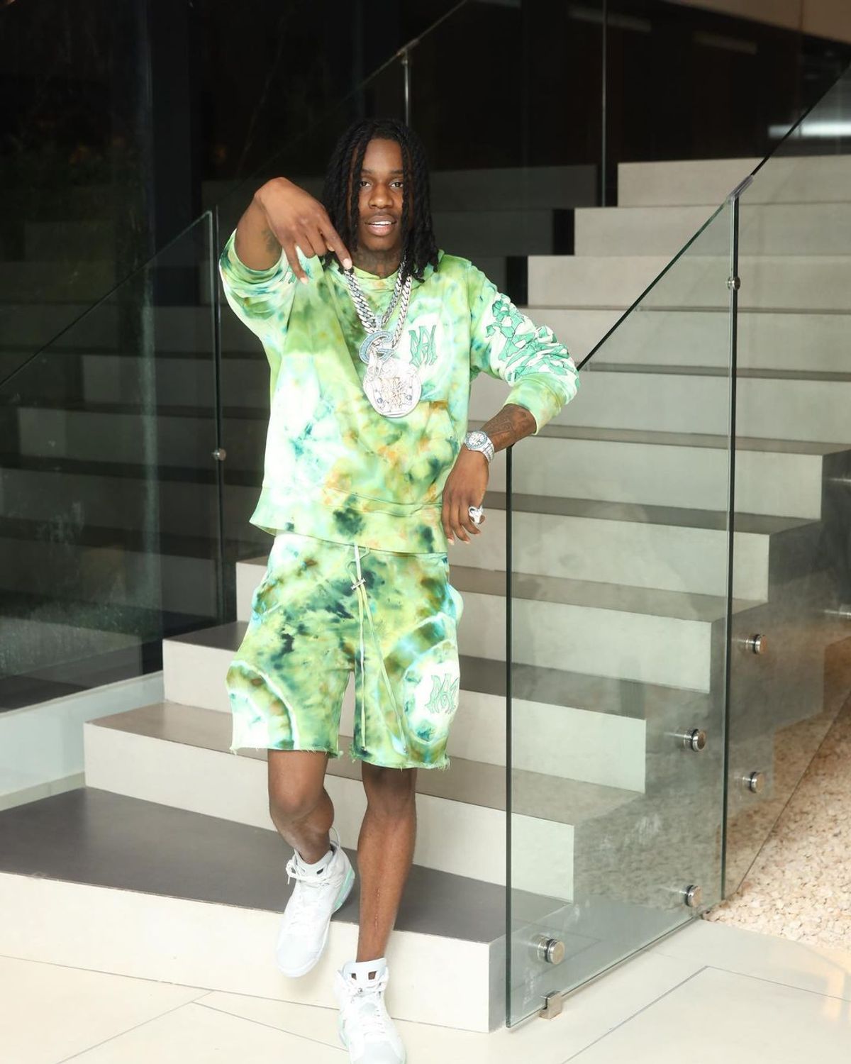 Polo G Outfit from April 22, 2022 | WHAT’S ON THE STAR?