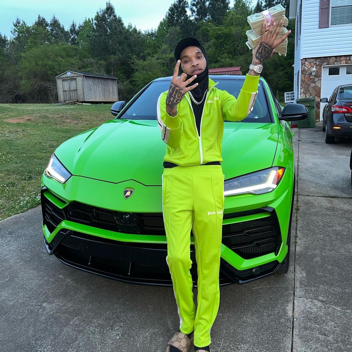 GMK Outfit from April 21, 2022 | WHAT’S ON THE STAR?