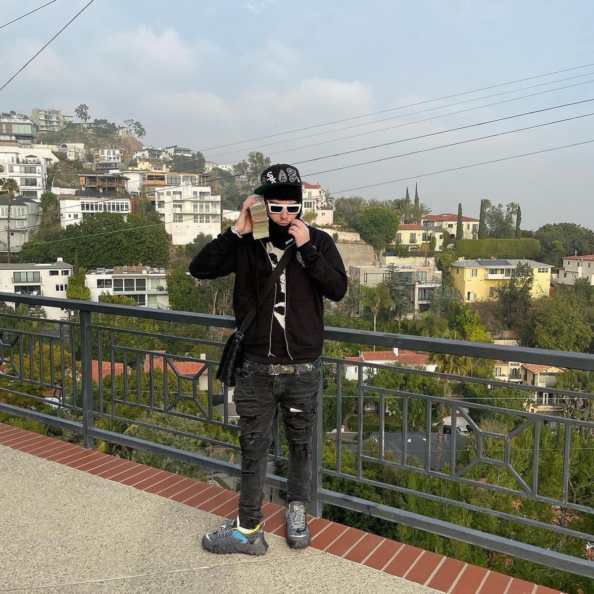 Yeat Outfit from January 8, 2022 | WHAT’S ON THE STAR?