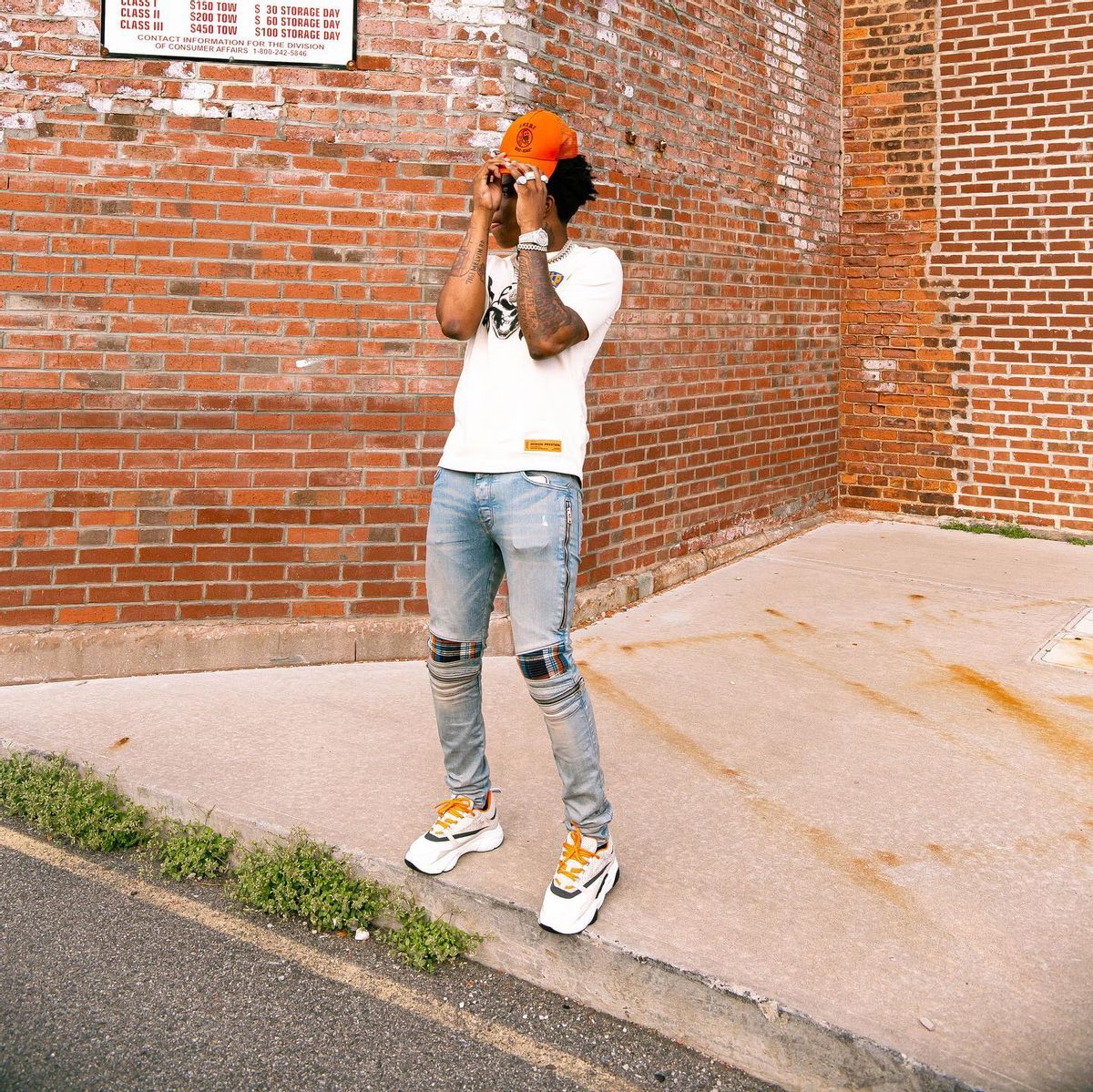 Yungeen Ace Outfit from May 4, 2022 | WHAT’S ON THE STAR?