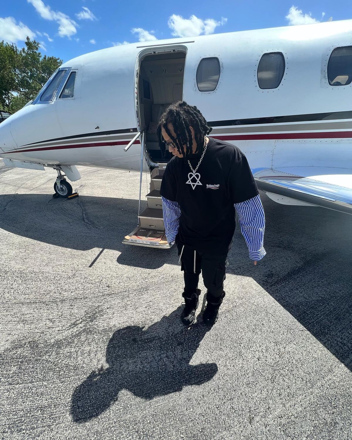 Trippie Redd Outfit from April 10, 2022 | WHAT’S ON THE STAR?