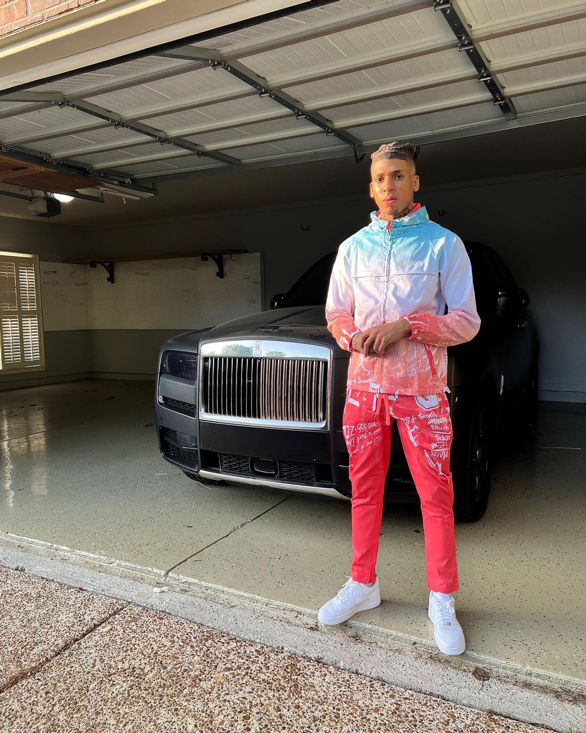 NLE Choppa Outfit from May 7, 2022 | WHAT’S ON THE STAR?