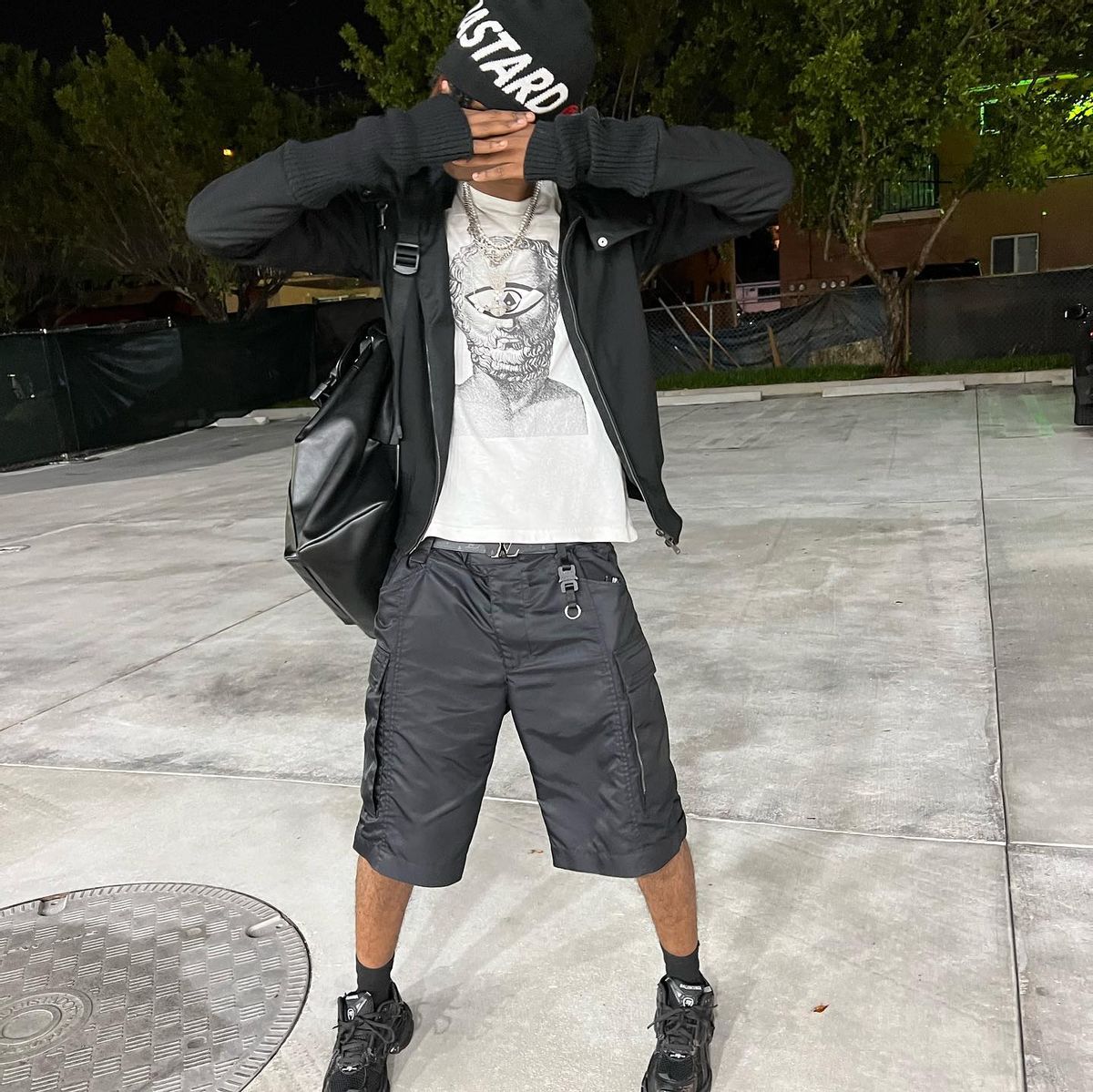 Onlybino Outfit from May 10, 2022 | WHAT’S ON THE STAR?