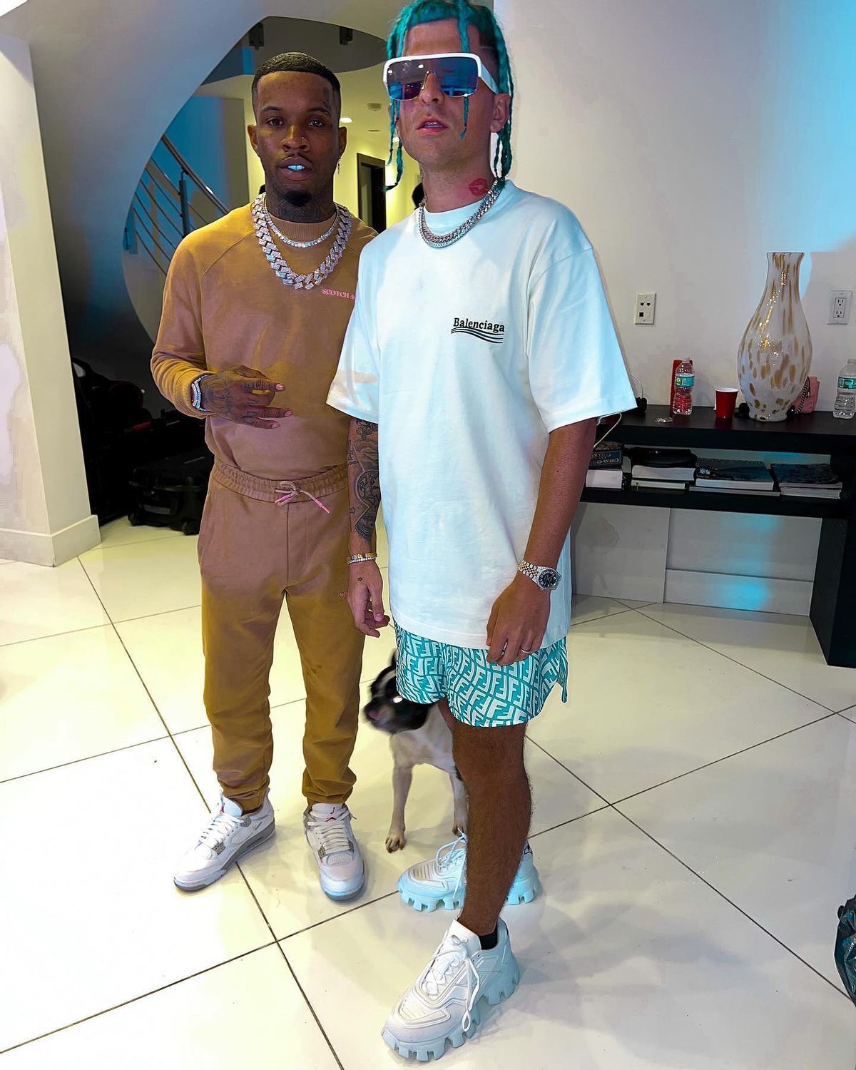 Rarri Outfit from December 24, 2021 | WHAT’S ON THE STAR?