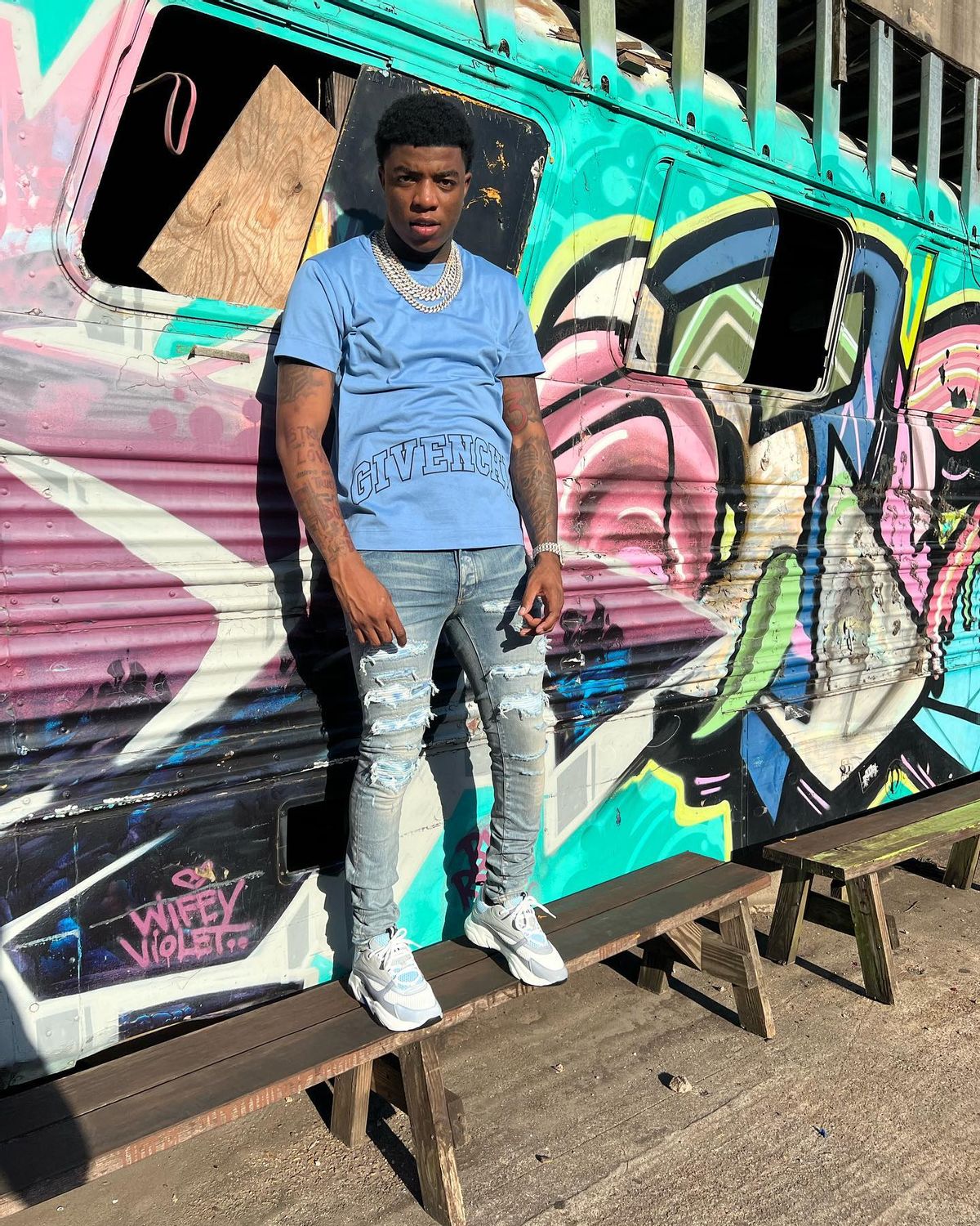 Yungeen Ace Outfit from May 15, 2022 | WHAT’S ON THE STAR?