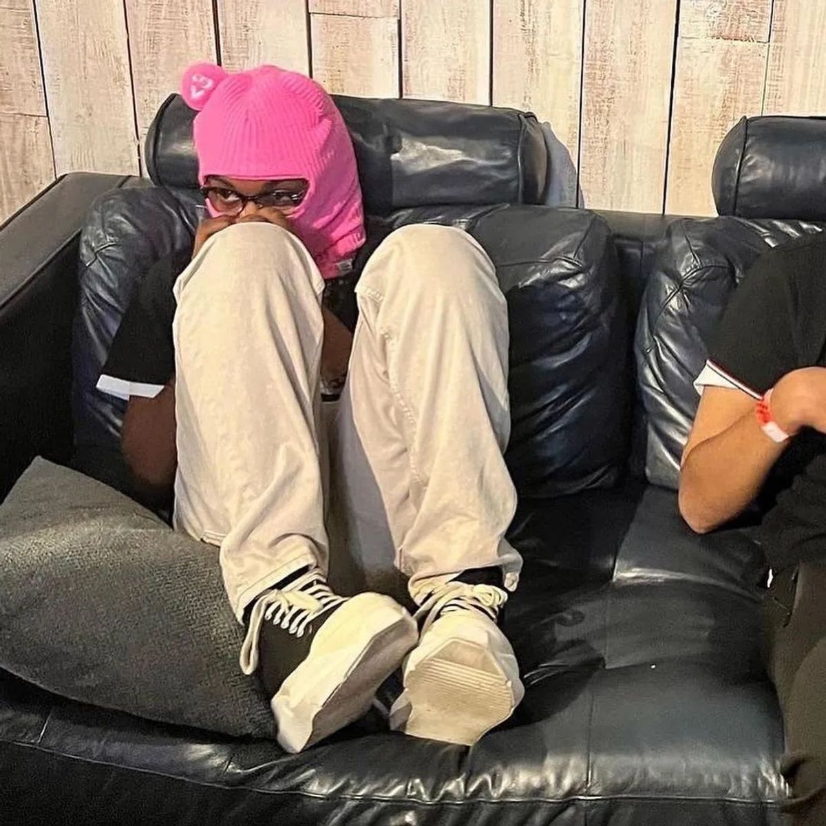 Tana Outfit from May 16, 2022 | WHAT’S ON THE STAR?