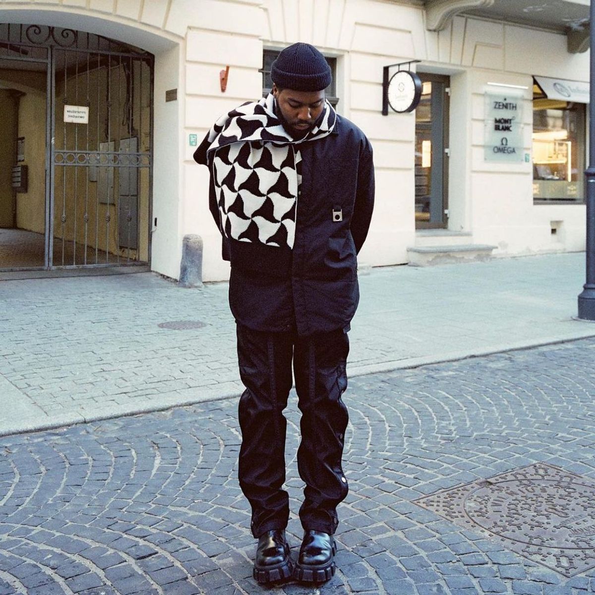 Khalid Outfit from May 19, 2022 | WHAT’S ON THE STAR?