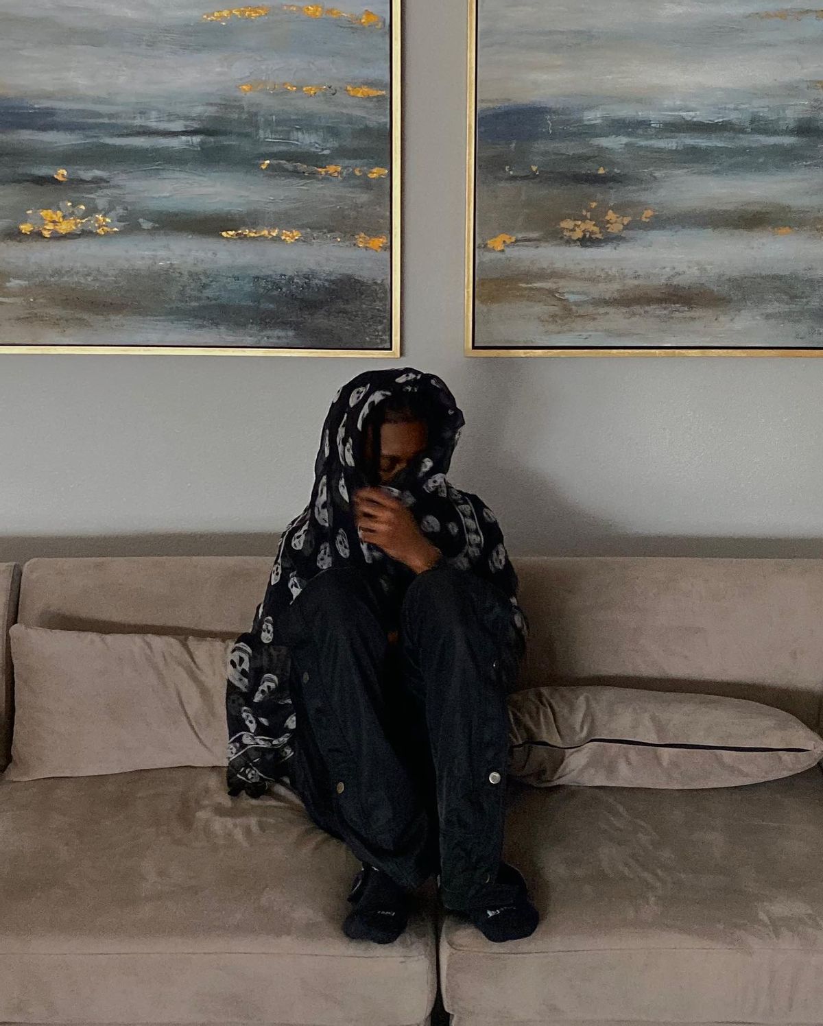 Lil Benny Outfit from May 20, 2022 | WHAT’S ON THE STAR?