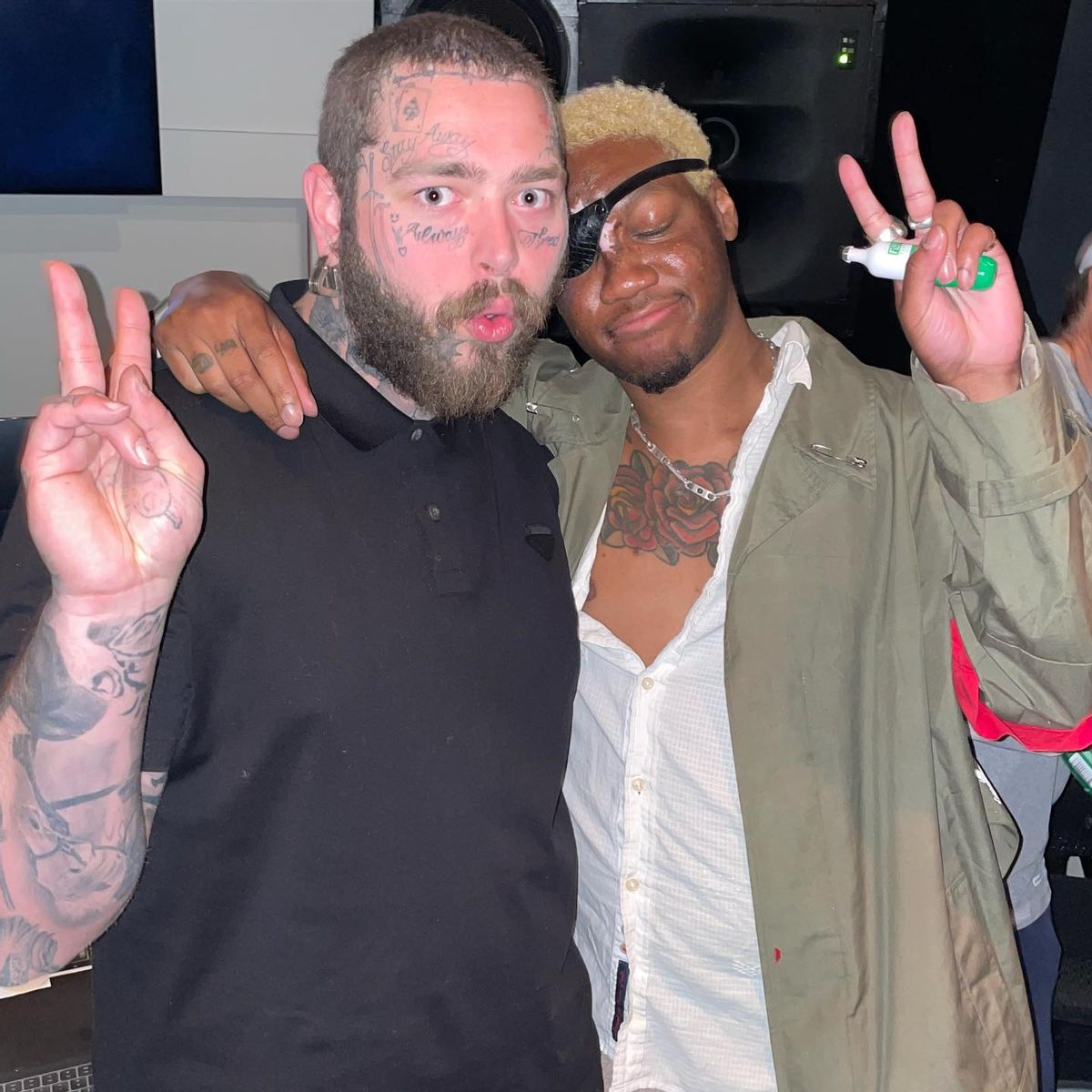 OG Maco: Outfits, Clothes, Style and Fashion | WHAT’S ON THE STAR?