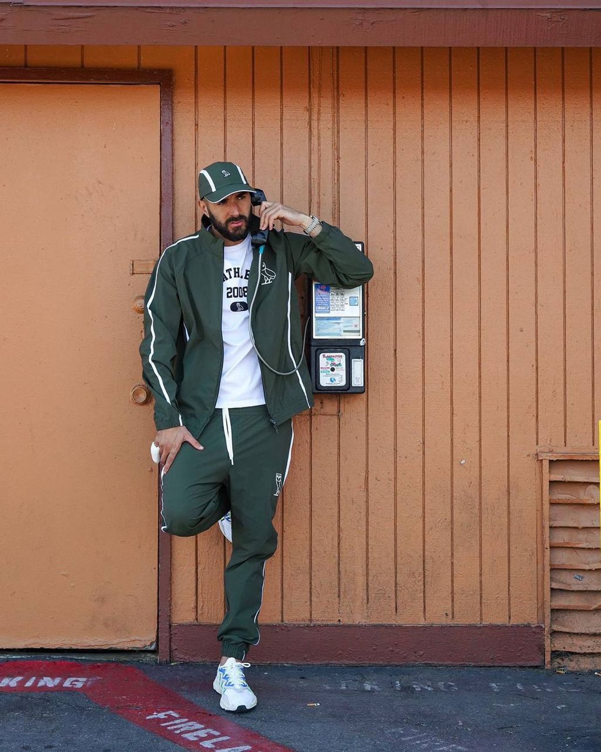 Karim Benzema Outfit from December 19, 2019 | WHAT’S ON THE STAR?