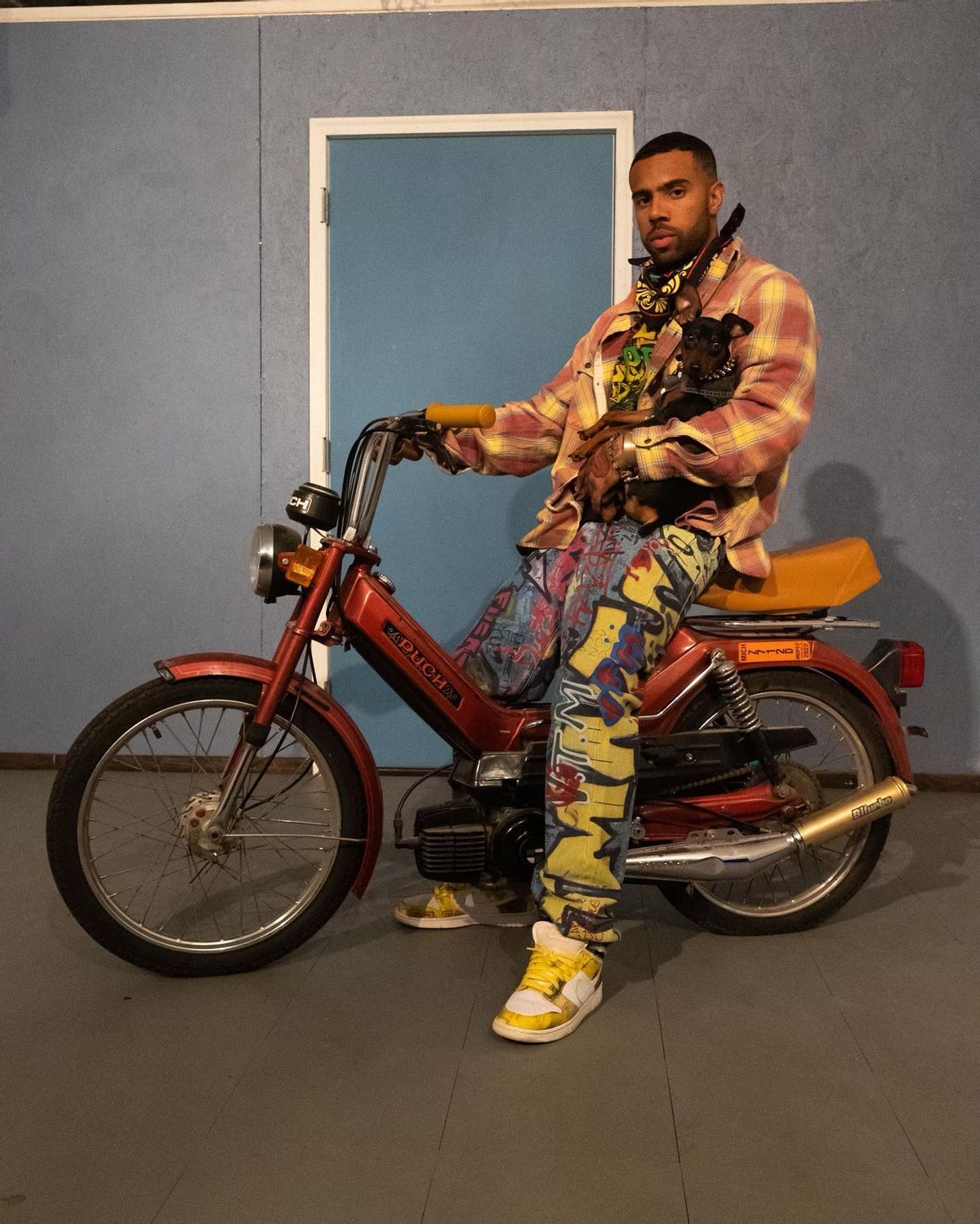 Vic Mensa: Outfits, Clothes, Style and Fashion | WHAT’S ON THE STAR?