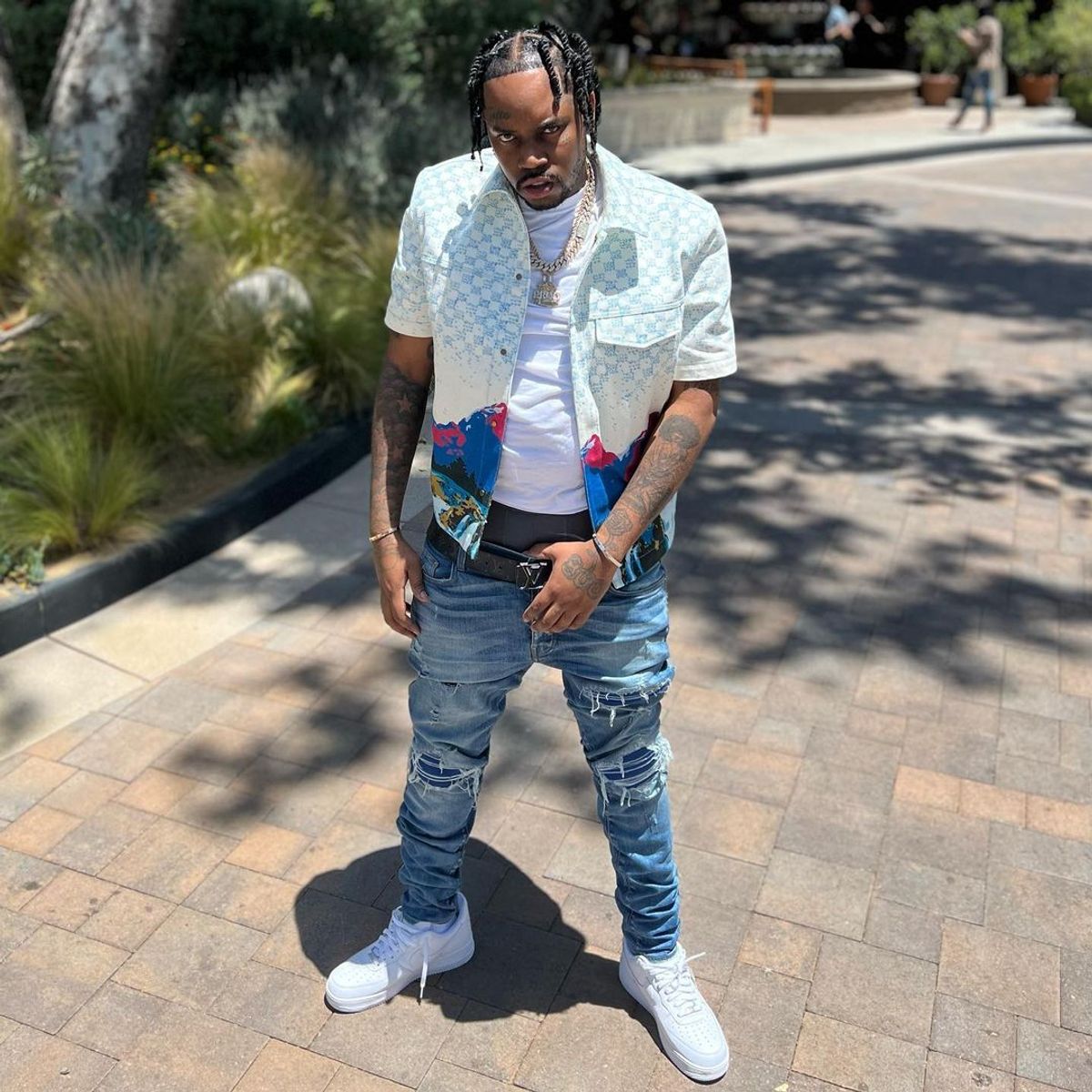 Fivio Foreign Outfit from June 3, 2022 | WHAT’S ON THE STAR?