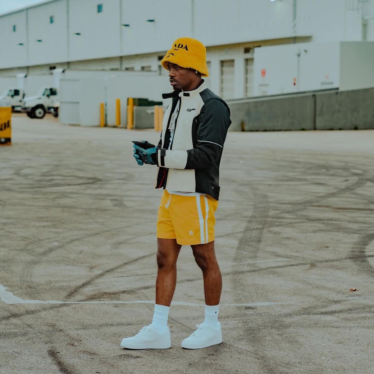 Roddy Ricch Outfit from June 3, 2022 | WHAT’S ON THE STAR?