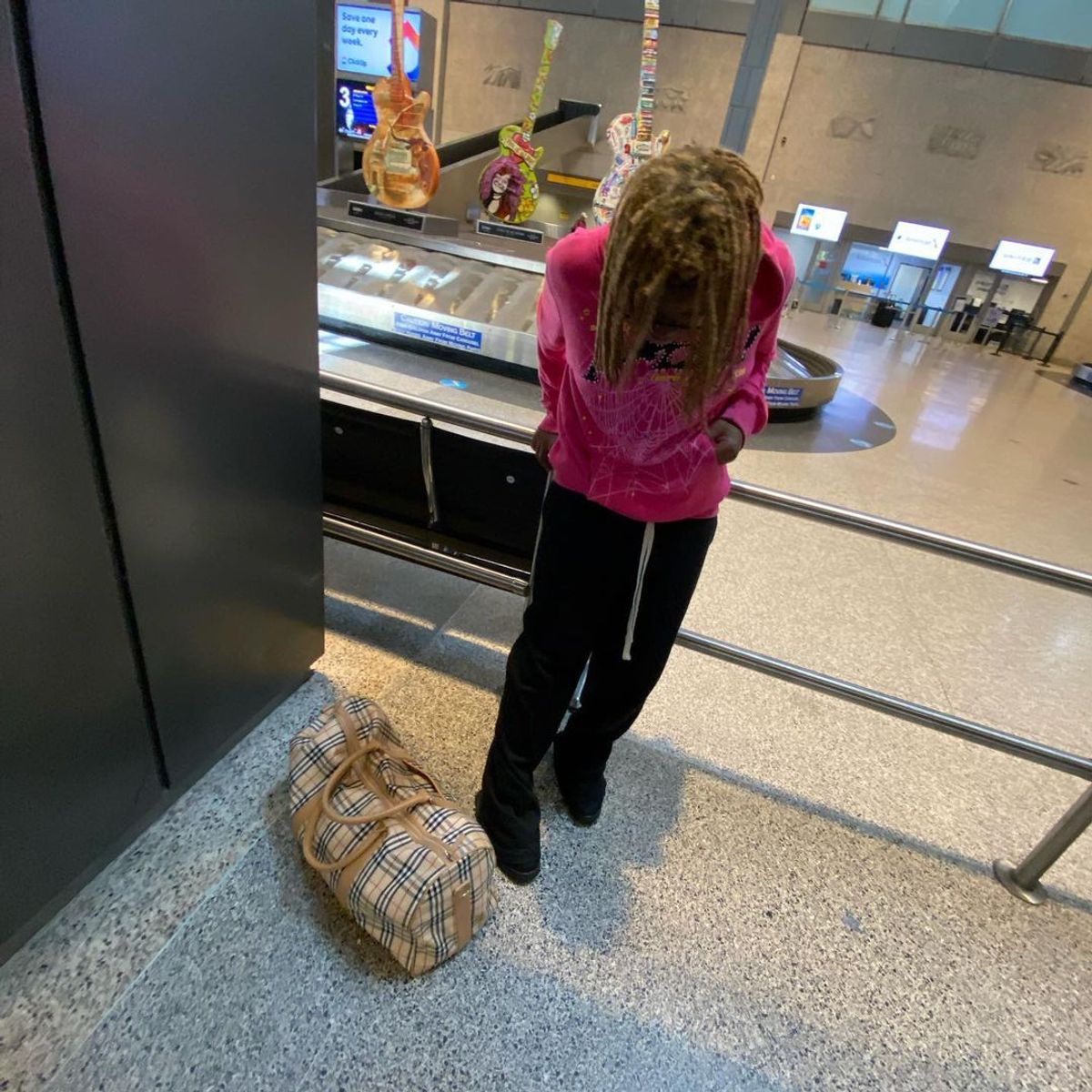 Maajins Outfit from June 4, 2022 | WHAT’S ON THE STAR?