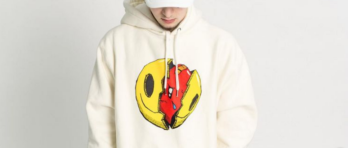 Royal Surge: Clothing, Shoes & Accessories | WHAT’S ON THE STAR?