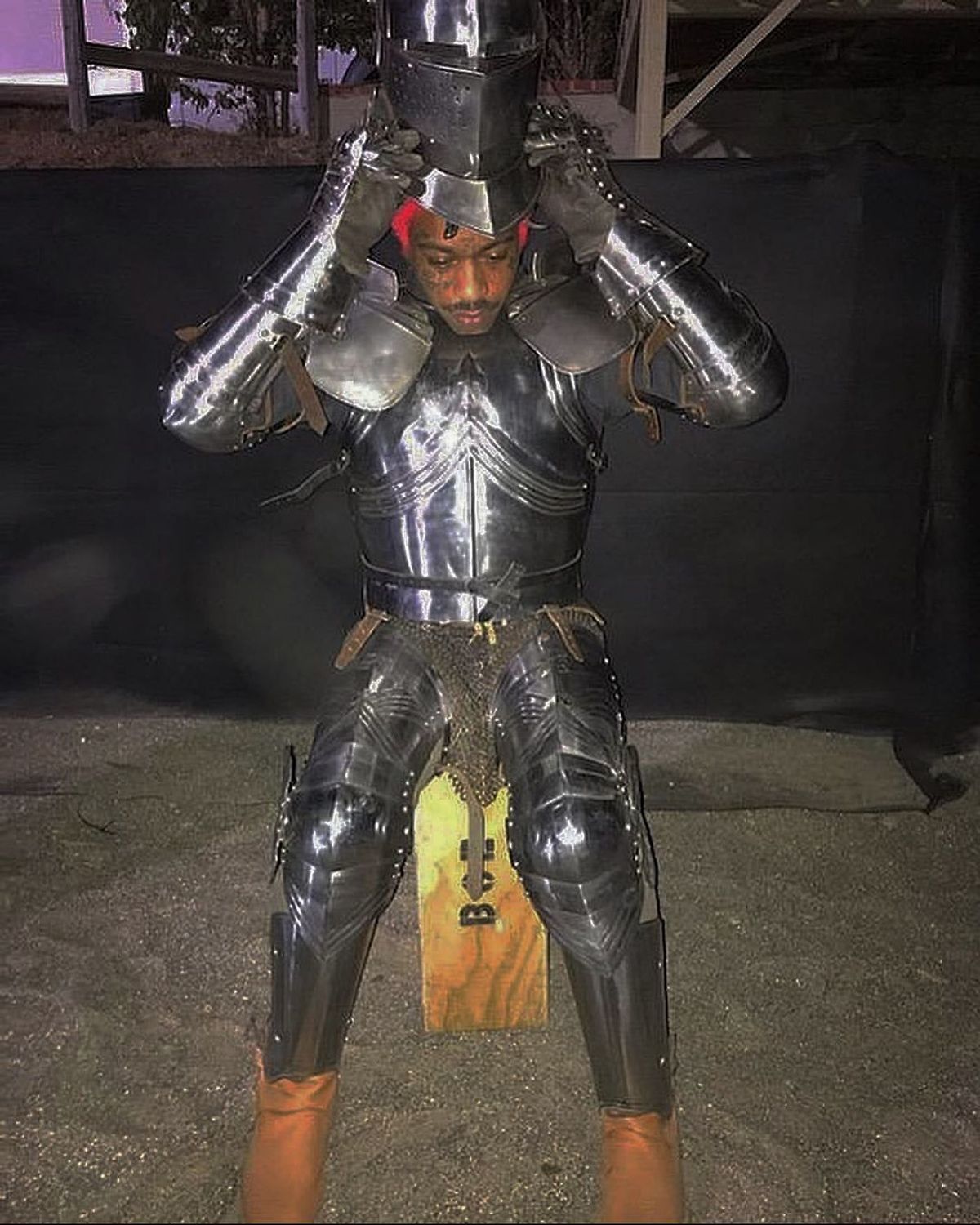 Lil Tracy Outfit from February 13, 2021 | WHAT’S ON THE STAR?