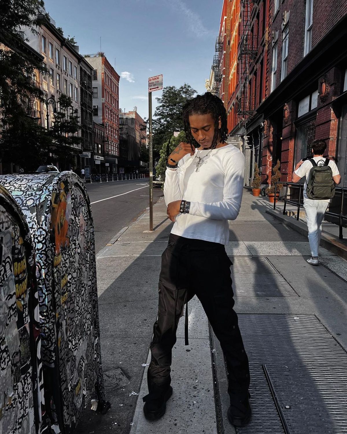 Lil Benny Outfit from June 10, 2022 | WHAT’S ON THE STAR?