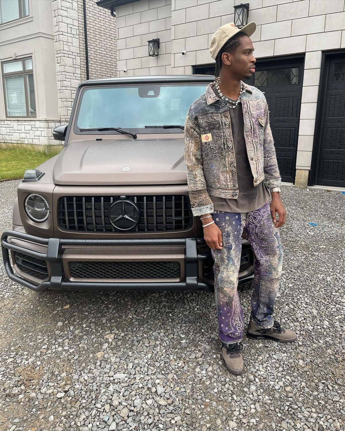 Shai Outfit from June 13, 2022 | WHAT’S ON THE STAR?