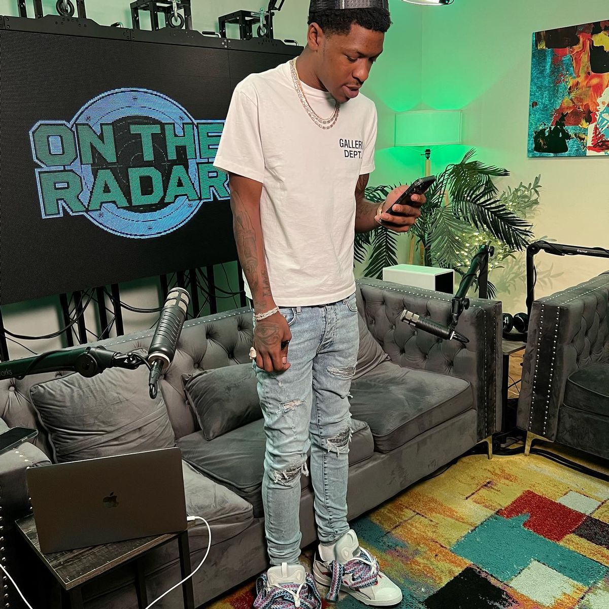 Ceo Trayle Outfit from June 21, 2022 | WHAT’S ON THE STAR?