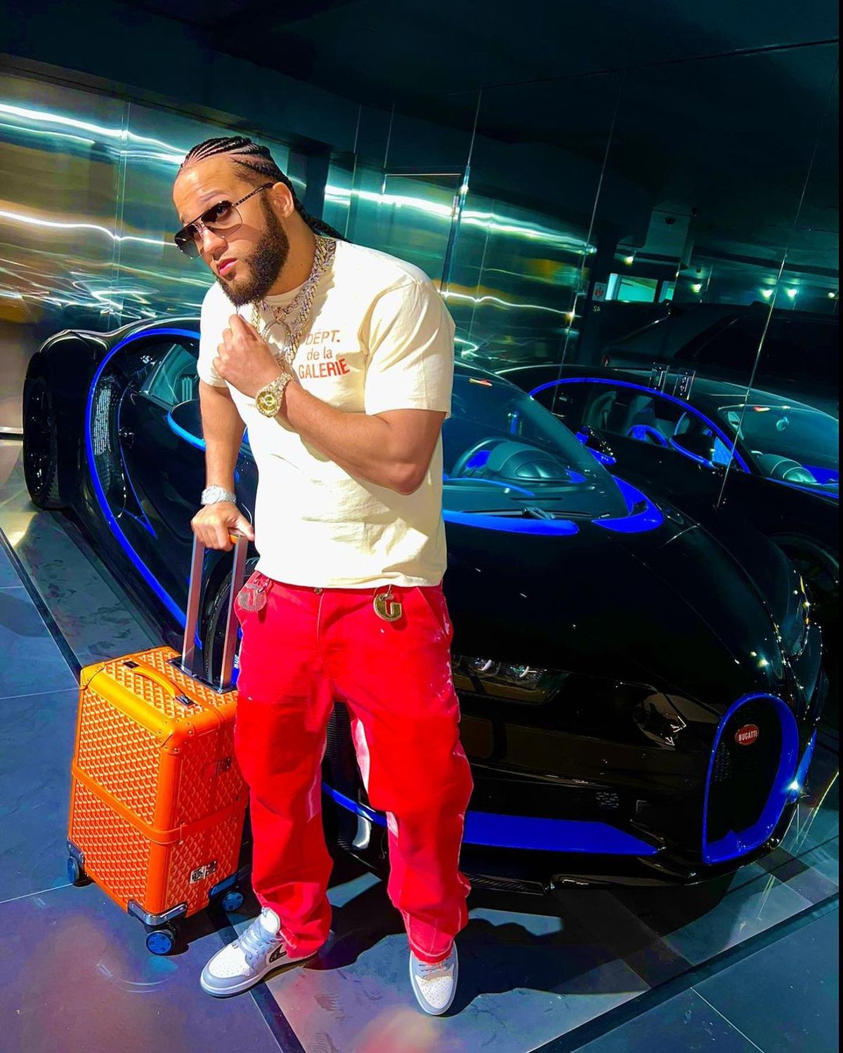 El Alfa El Jefe Outfit from June 29, 2022 | WHAT’S ON THE STAR?